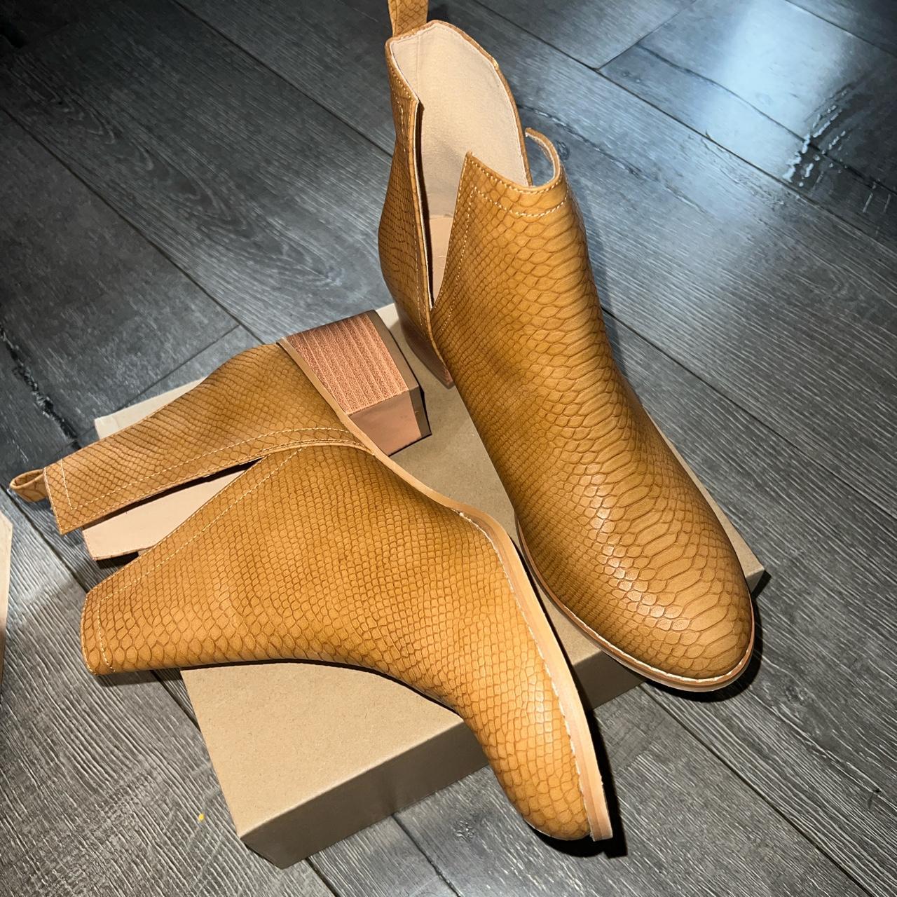 Snake tan cut out ankle boots Women Size 11 used... - Depop