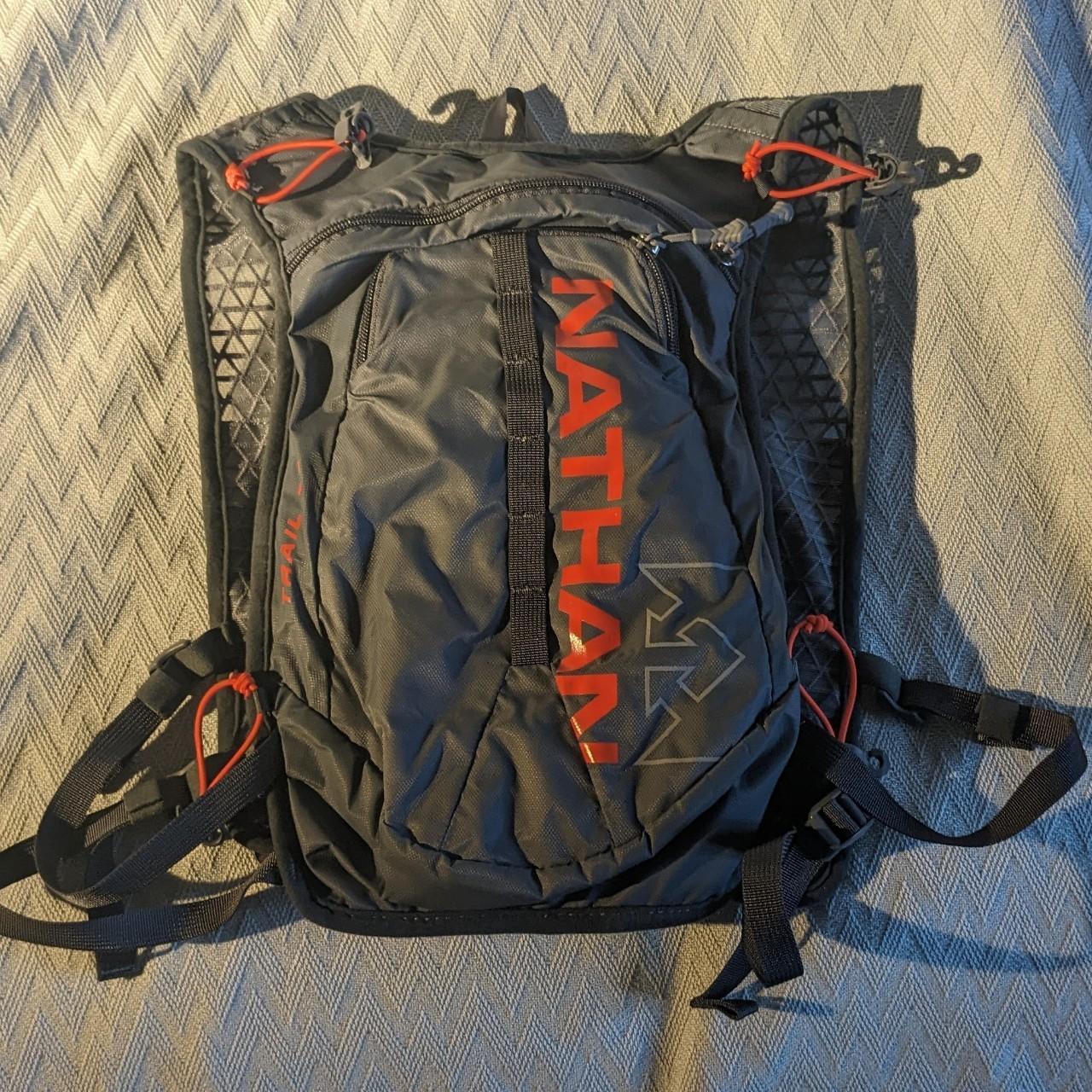 NATHAN TRAIL MIX 7 LITER RACE PACK GREY/ORANGE TRAIL... - Depop