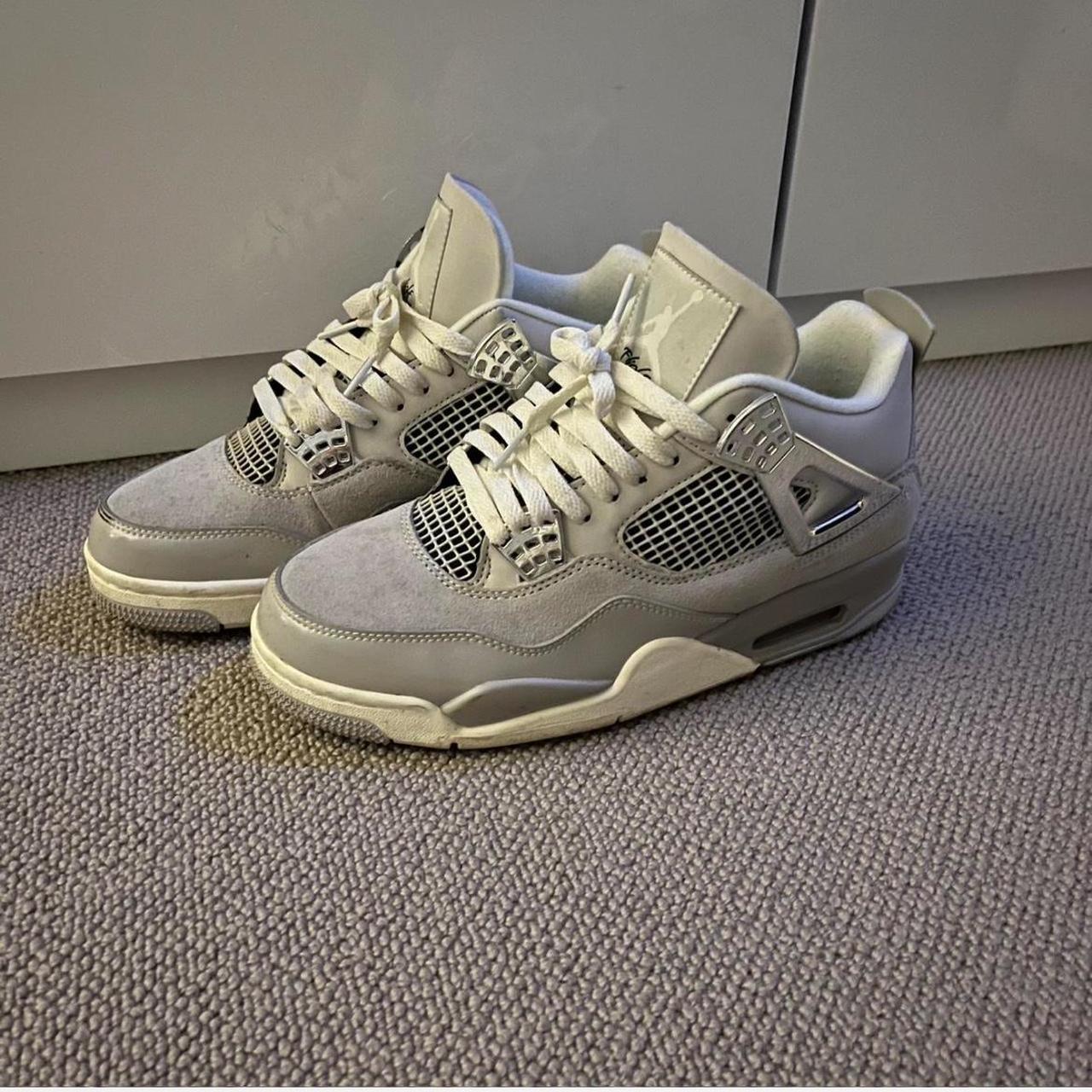 Jordan 4s Frozen moments size 8.5 , excellent... | Depop