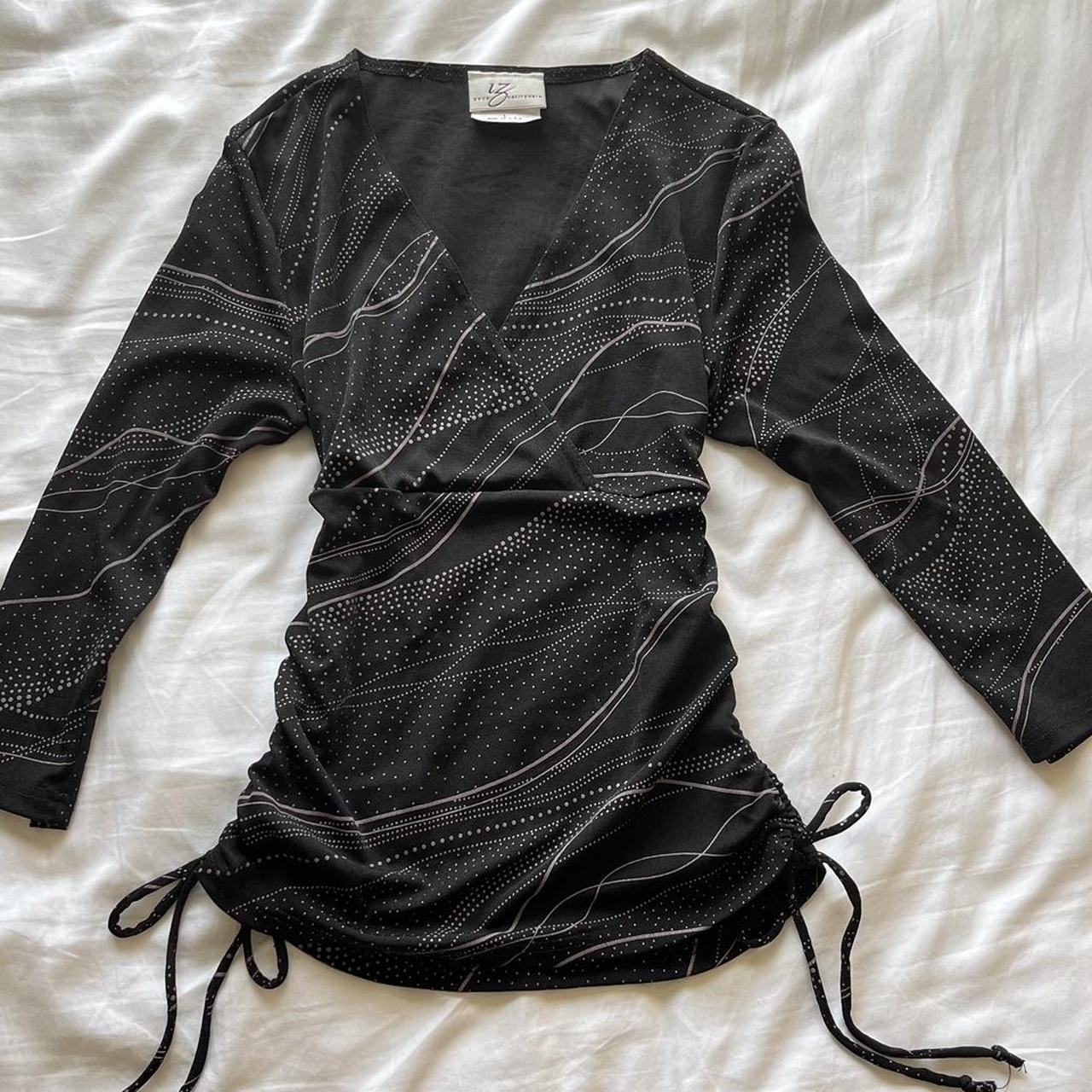 90s/early 00s vtg black patterned mid sleeved ruched... - Depop