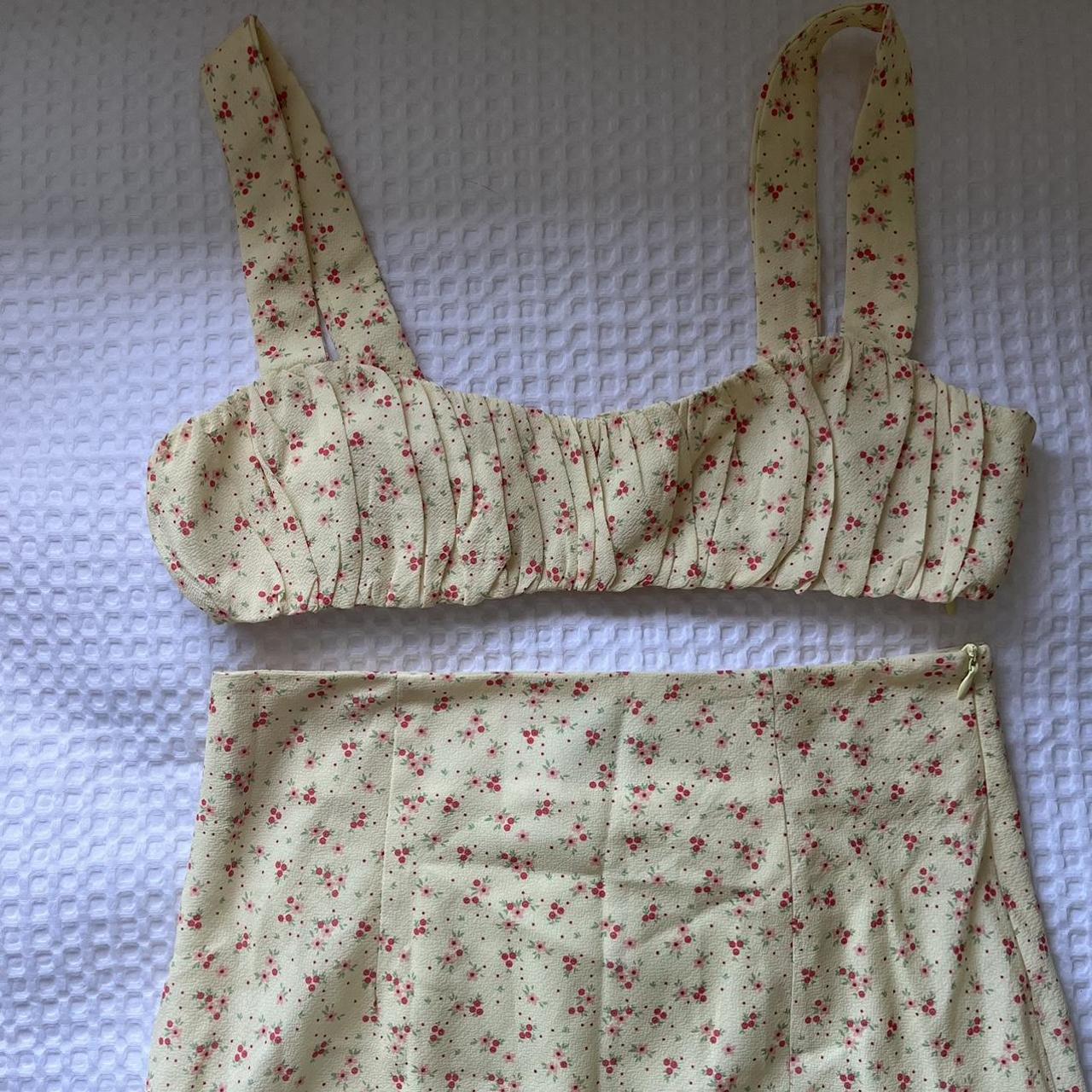 Princess Polly Lily Set Yellow Floral - Depop