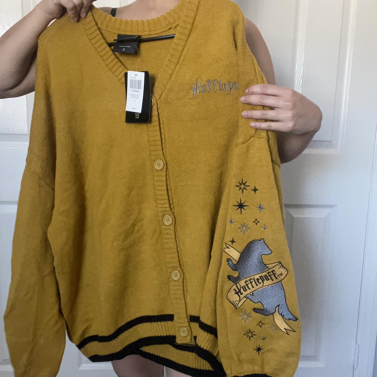 NWT Hufflepuff cardigan - Depop