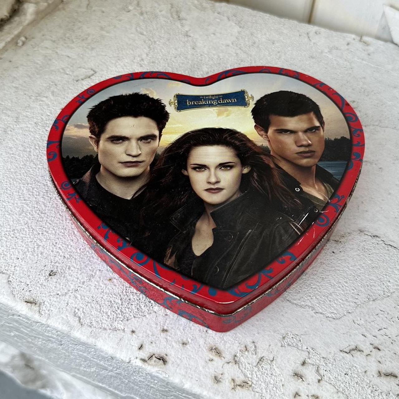 Twilight Saga Valentines Tin - Depop