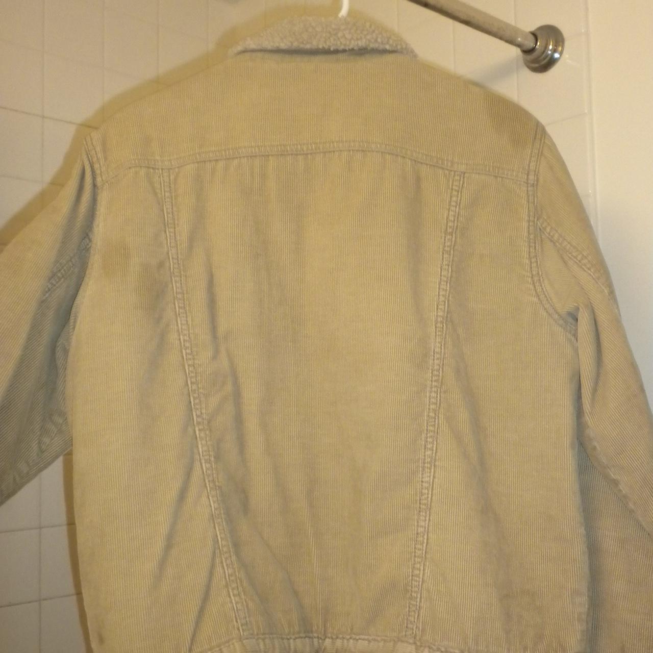 Tan Levi’s jacket! Worn. - Depop