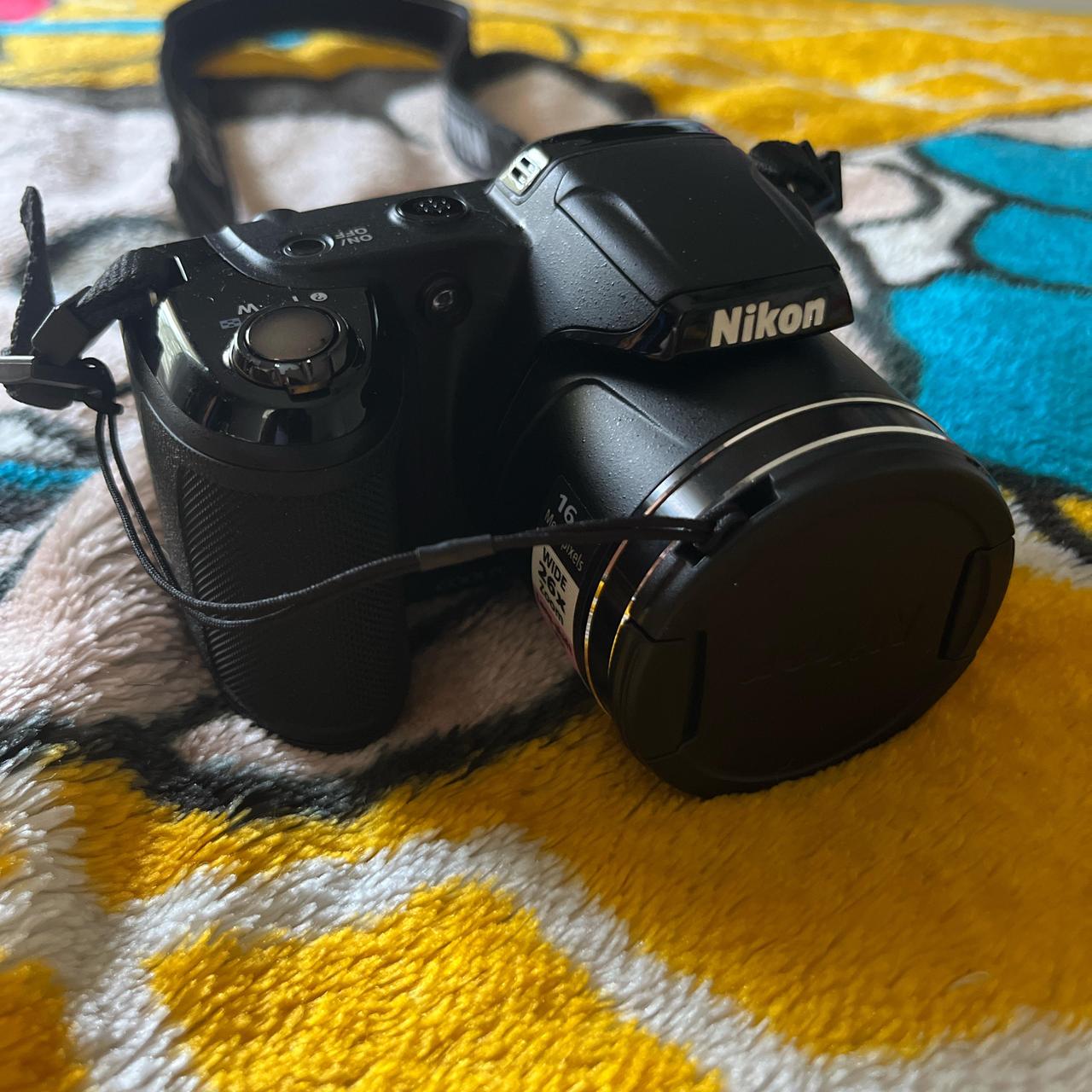 Nikon COOLPIX L320 camera🌺 needs 4 AA batteries and... - Depop