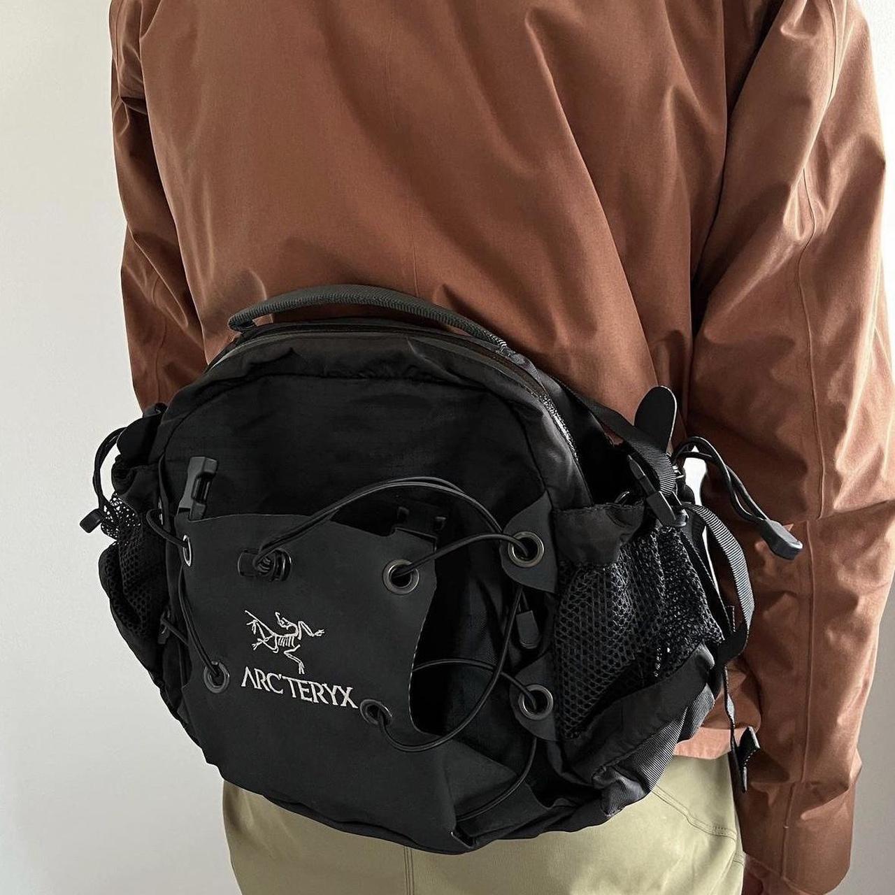 vintage arcteryx q10 lumbar pack rare black | Depop vintage arcteryx q10 lumbar pack rare black | Depop