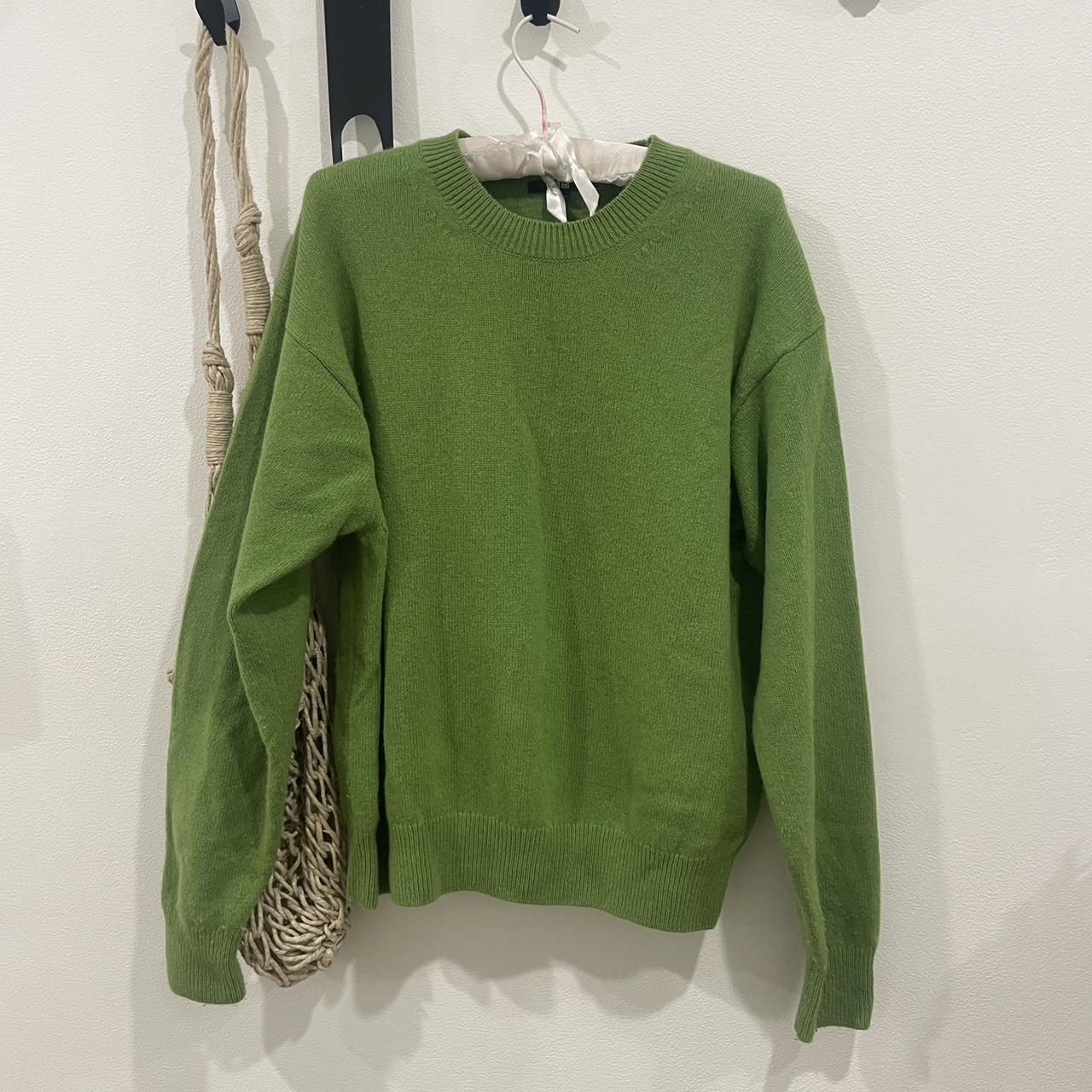 Uniqlo green sweater - Depop