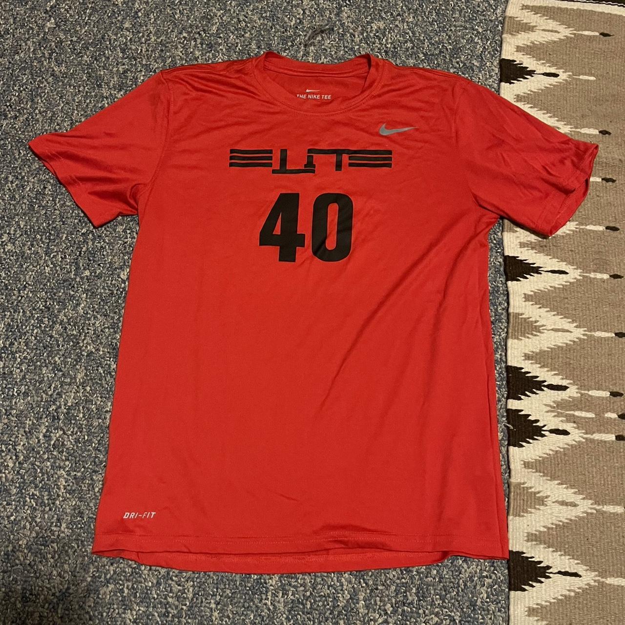 Nike Men's Red and Black T-shirt | Depop