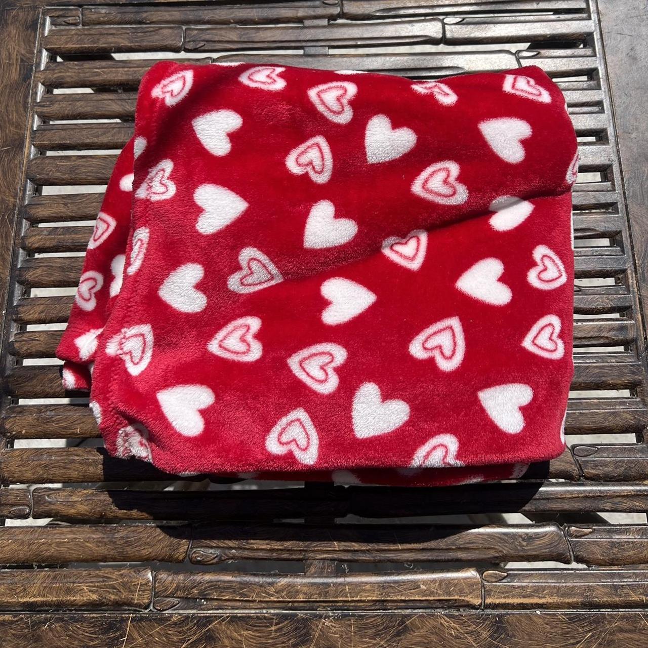 Heart red & white valentines blanket from: target... - Depop