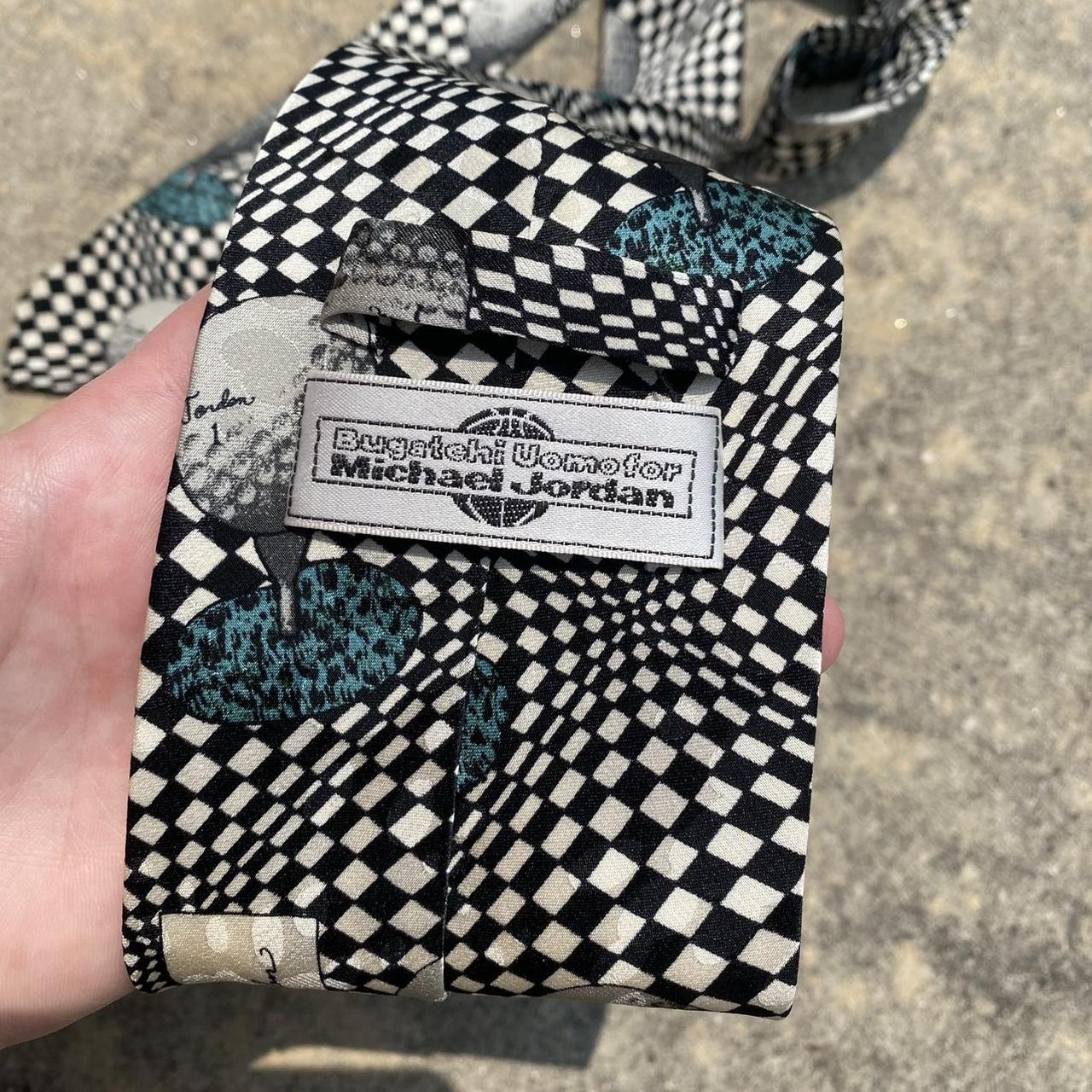 Jordan Men's Black and Green Scarf-wraps | Depop