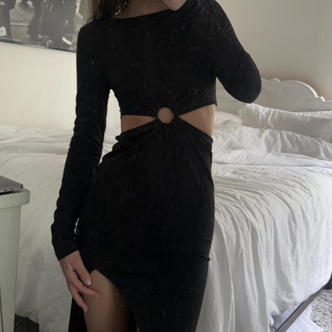 Black dress open front and back w slit - Depop
