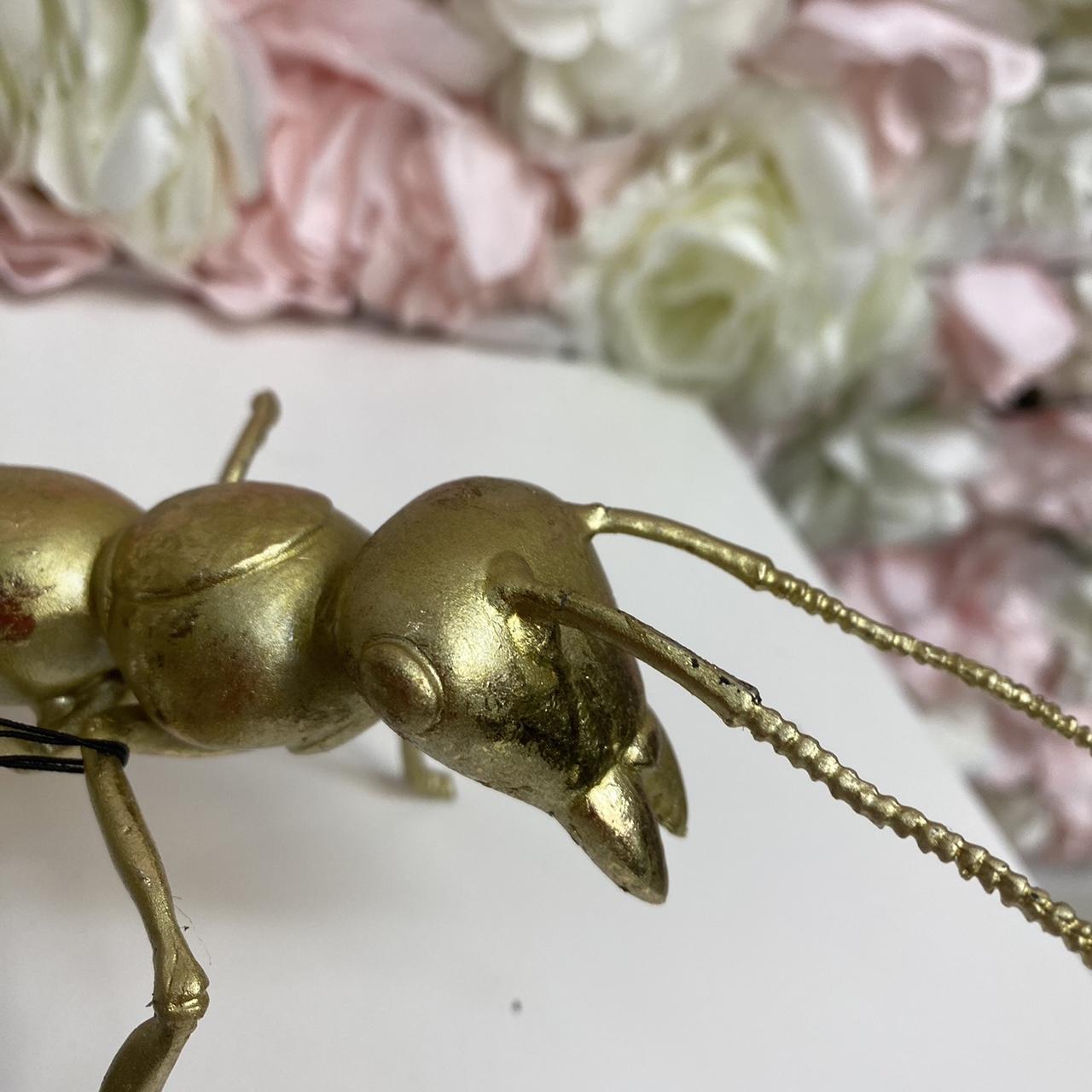 THE VINTAGE GARDEN ROOM Large gold metal Ant... - Depop