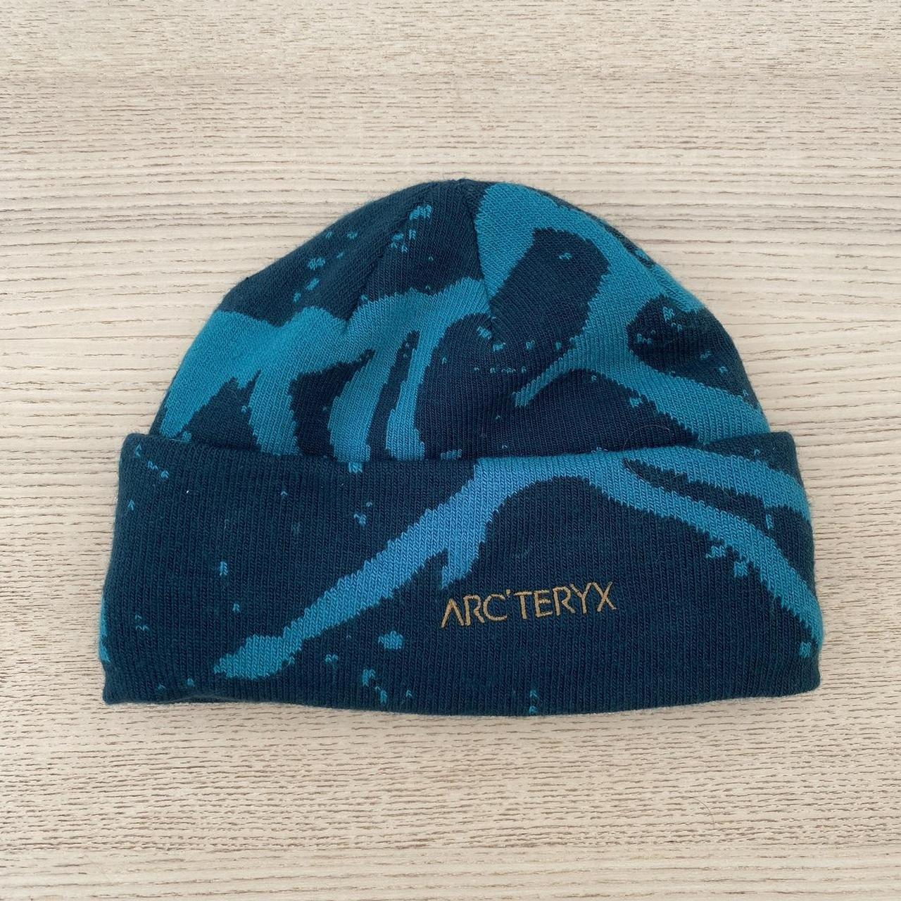 Arcteryx grotto toque beanie Rare colour from a few... - Depop Arcteryx grotto toque beanie Rare colour from a few... - Depop