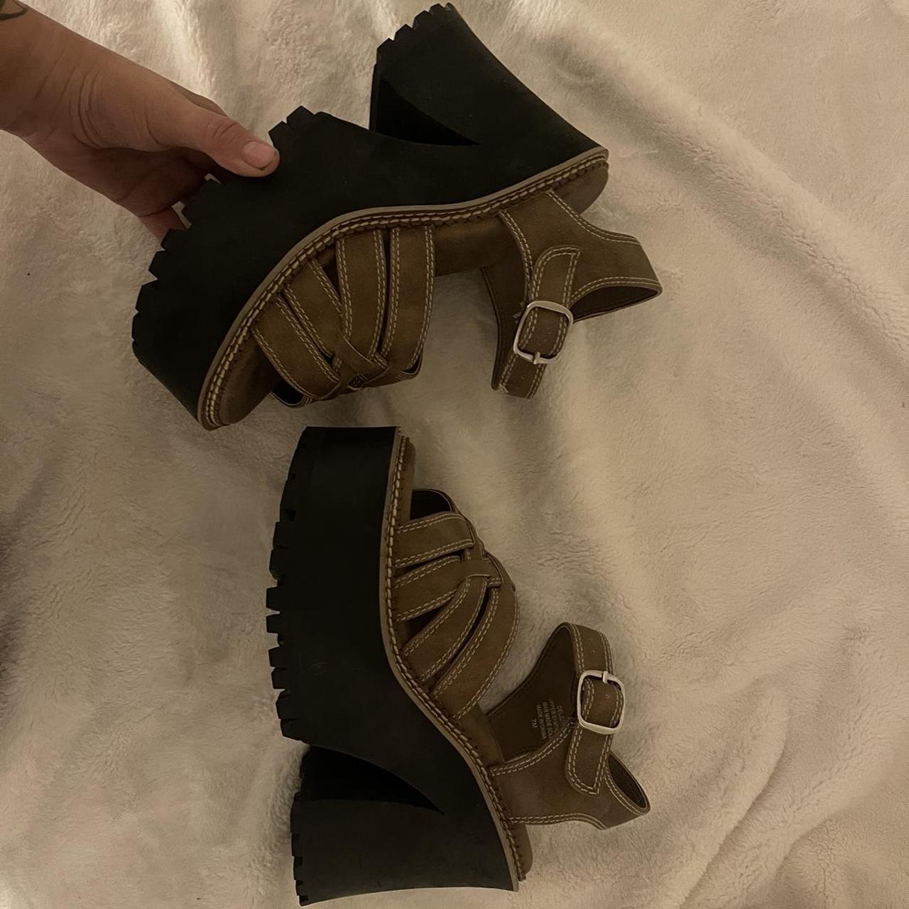 dollskill delia's mocha platform sandals