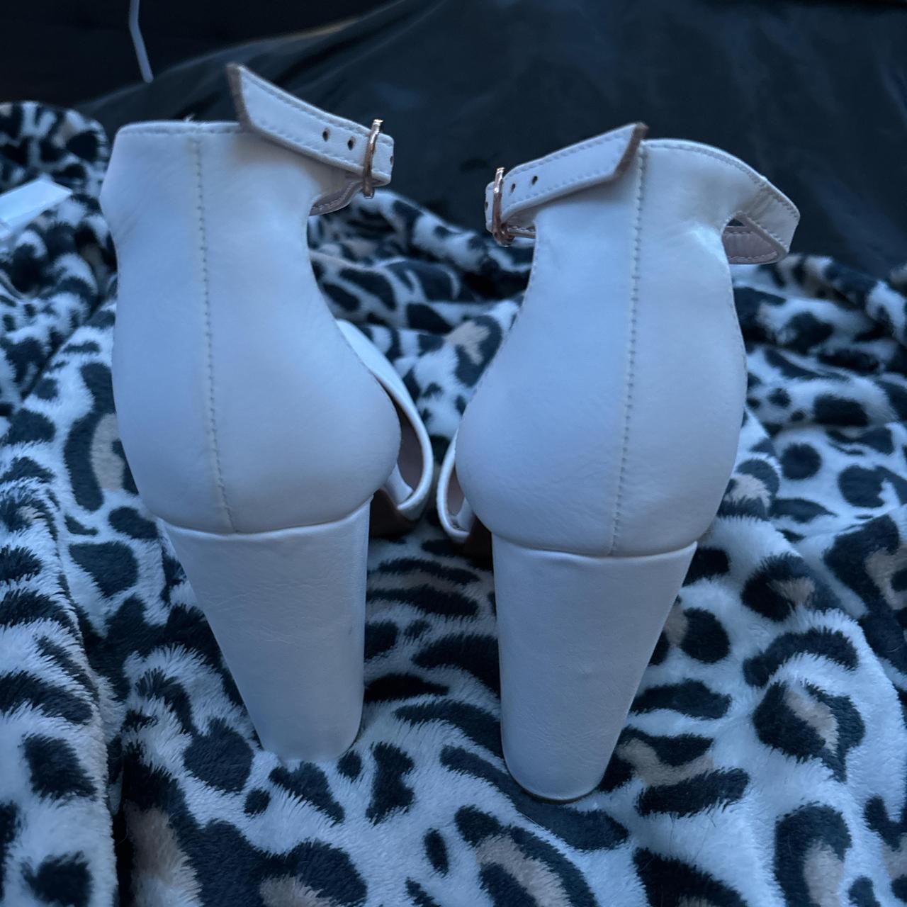 3 inch white heels Brand: dream pairs DO NOT COME... - Depop