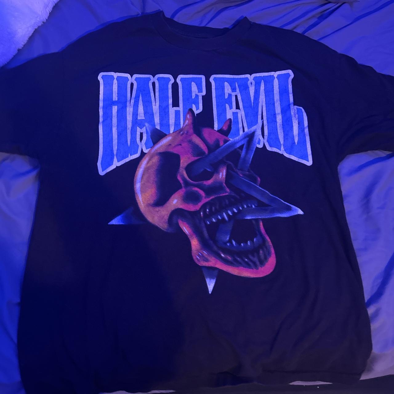 xl half evil t shirt - Depop