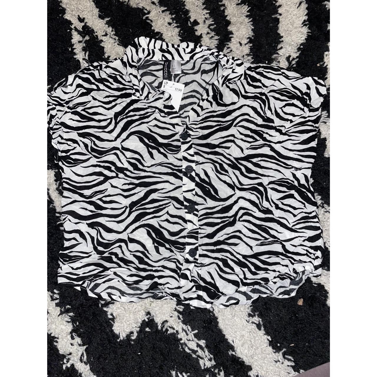 H&M Zebra Print Top 🦓 Size small Never worn new... - Depop