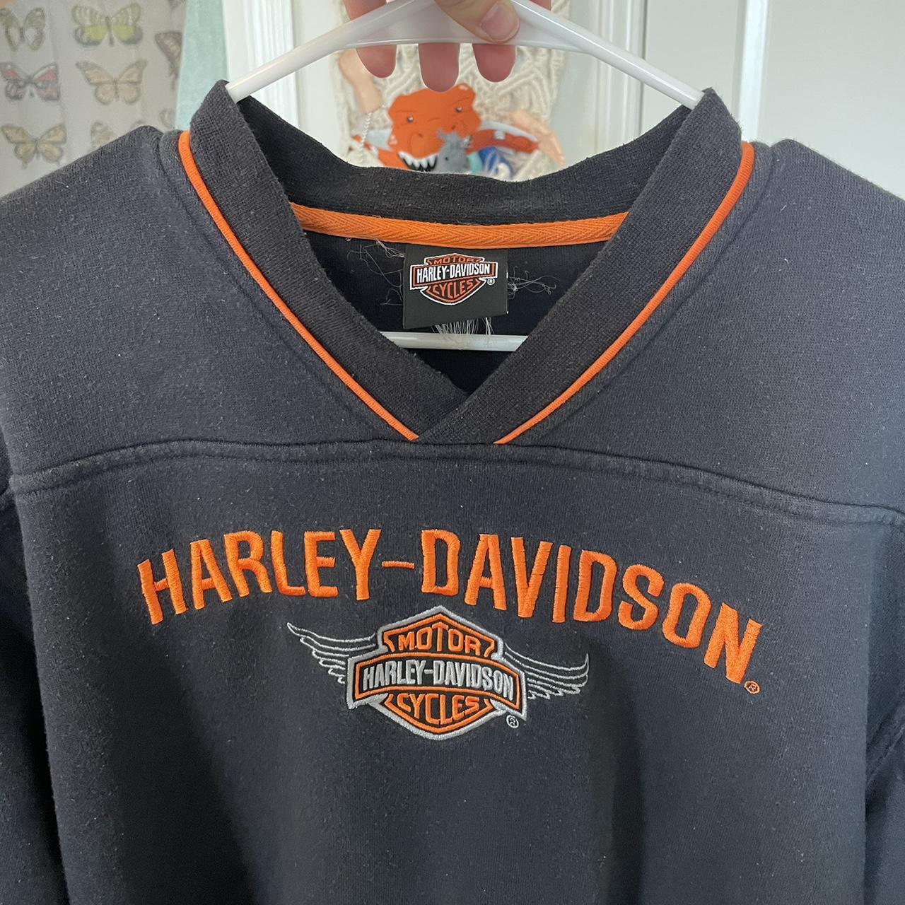 harley davidson crewneck no size but i would say... - Depop