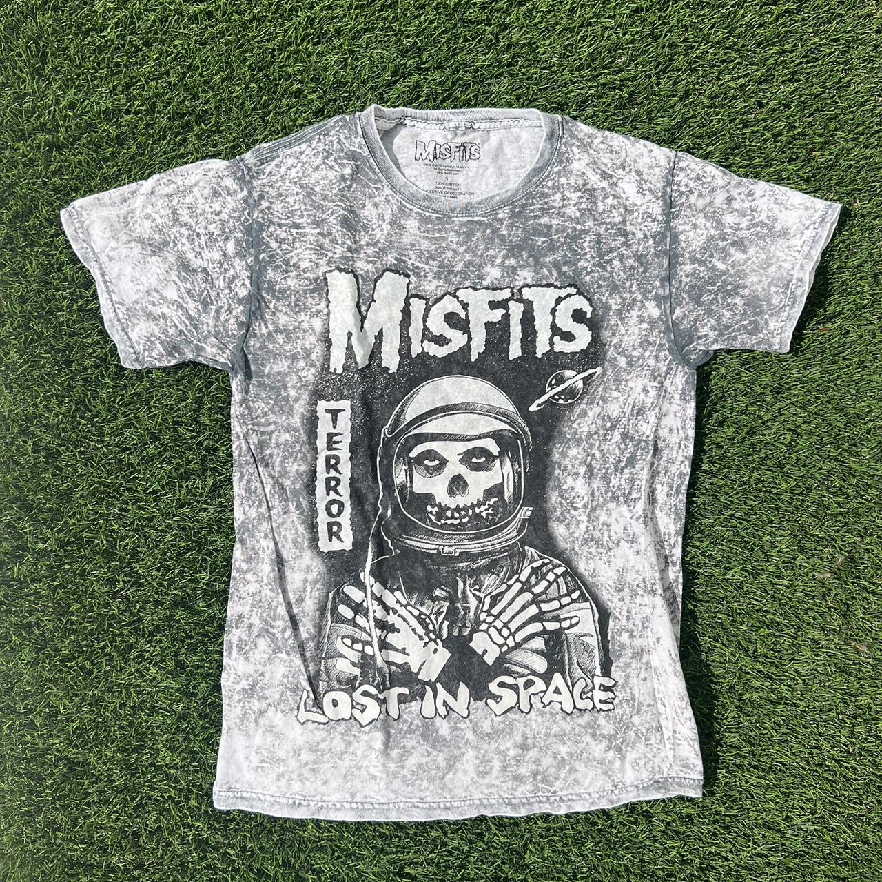 such a cool Misfits merch shirt but not my style... - Depop
