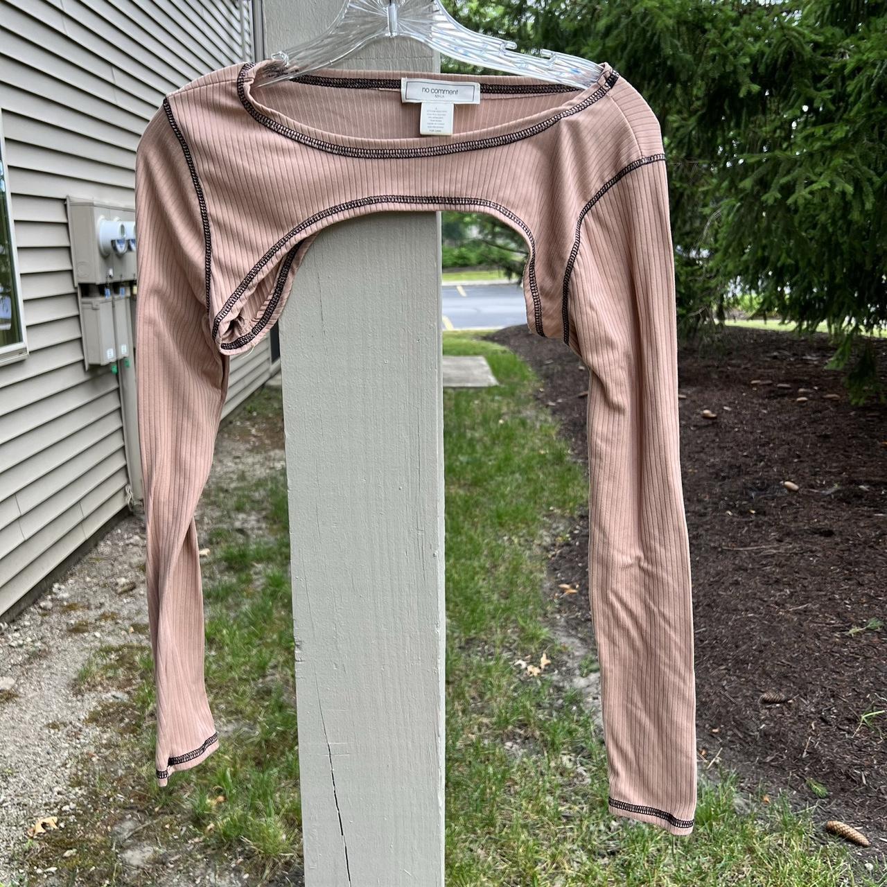 No comment girls crop top long sleeve Gently... - Depop