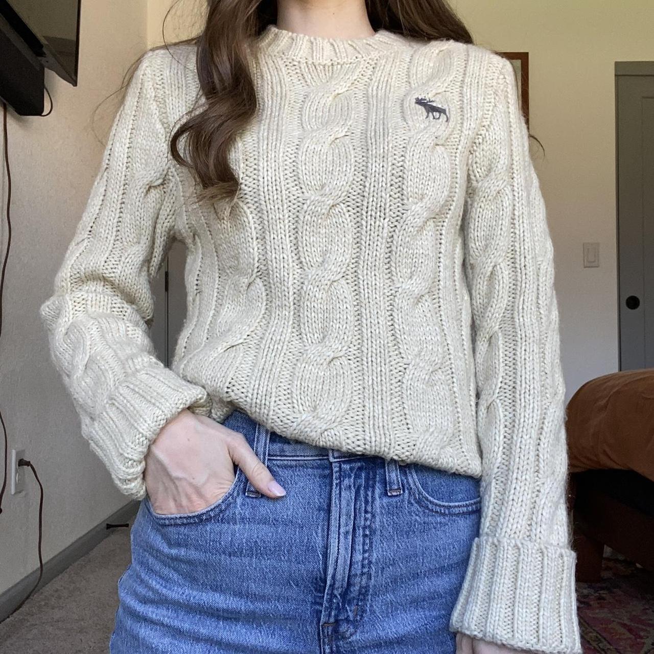 Cable knit sweater from Abercrombie and Fitch in the... - Depop