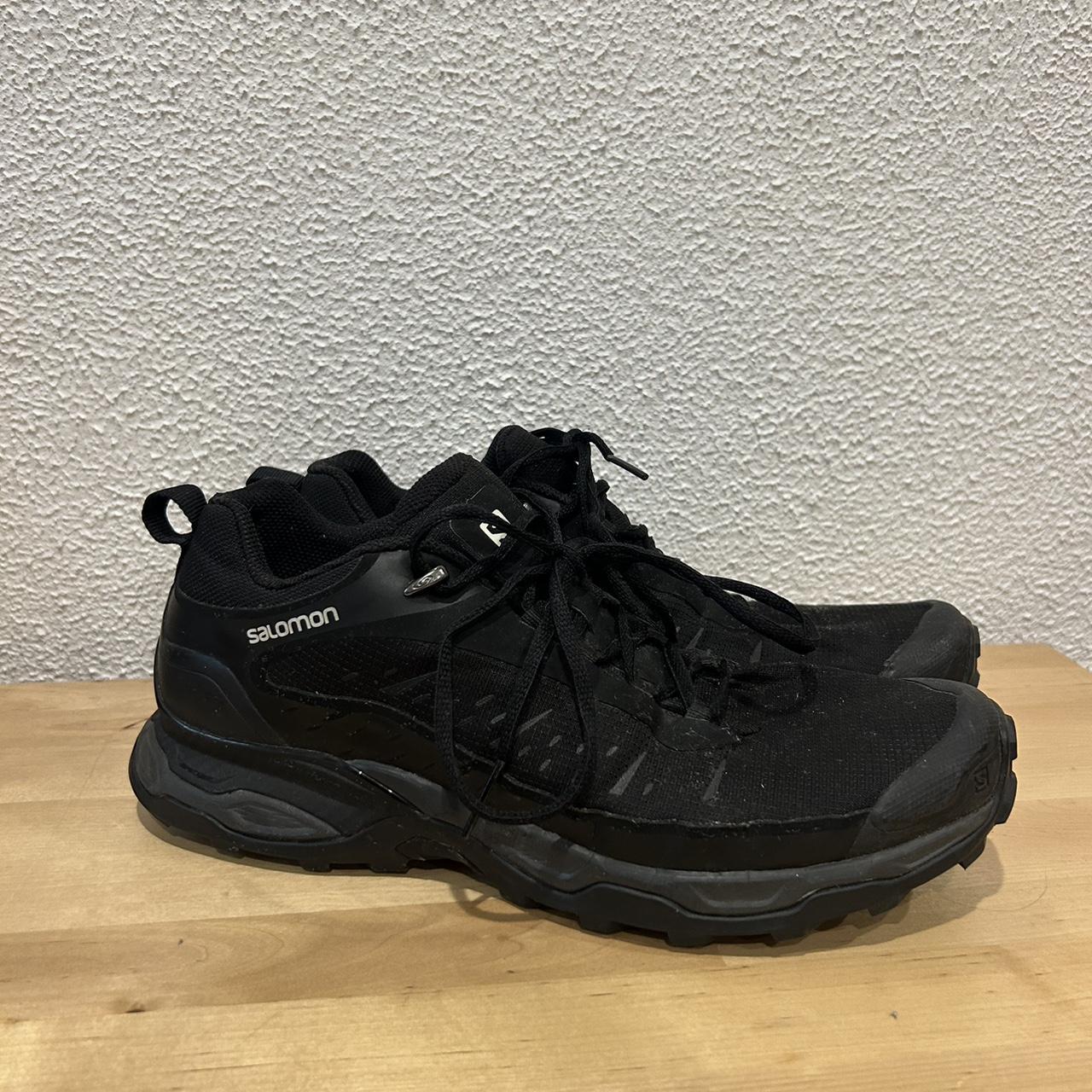 BLACK SALOMON SHELTER LOW ADVANCED Signs of wear in... - Depop