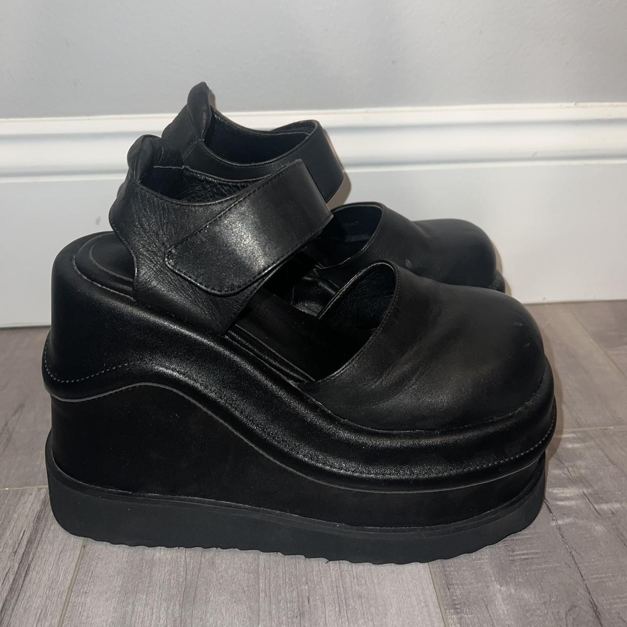 UNIF Wave Platform Shoes Size 6 - Depop