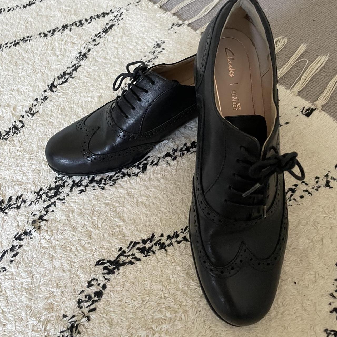 Clark’s black leather brogues - Depop