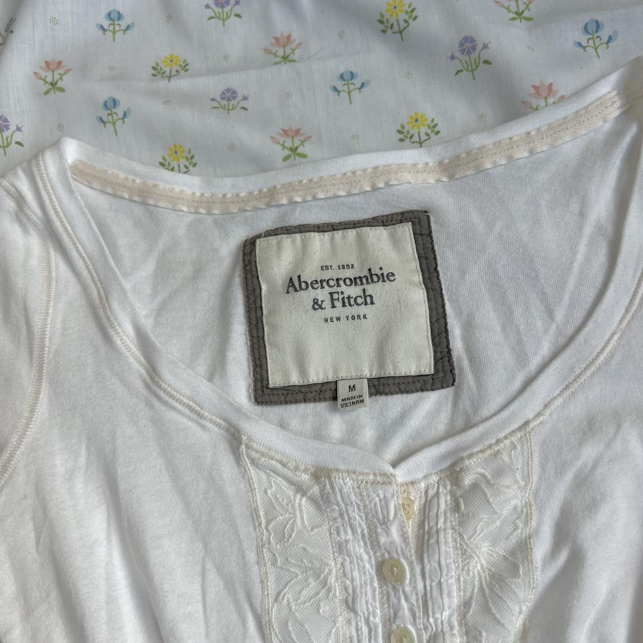 2000s Abercrombie and Fitch babydoll top Flaws: 3... - Depop