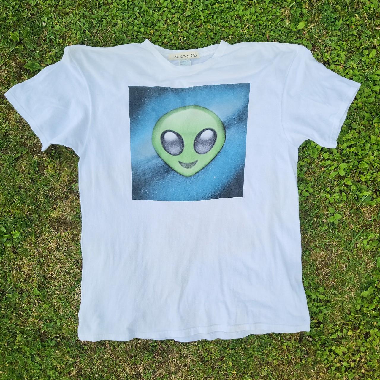 sick faded y2k alien head shirt tag is xl on delta... - Depop