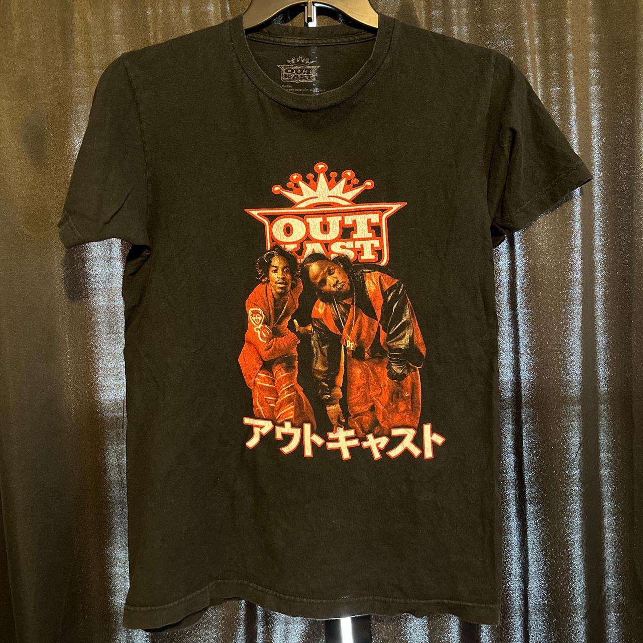Black and red Outkast graphic tee #Outkast - Depop