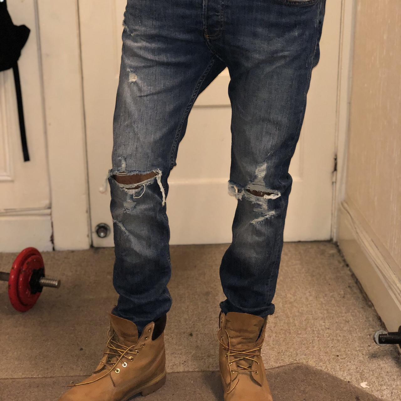 SKINNY RIPPED JEANS No flaws - Depop