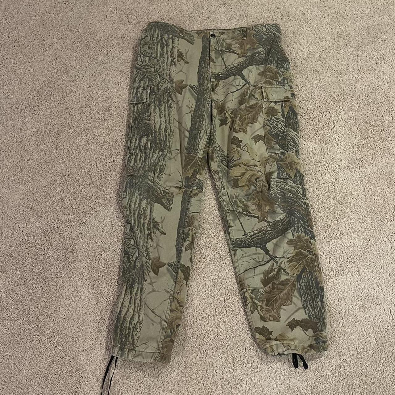 Wild Vintage RealTree Cargos Sz.XL #vintage #camo... - Depop
