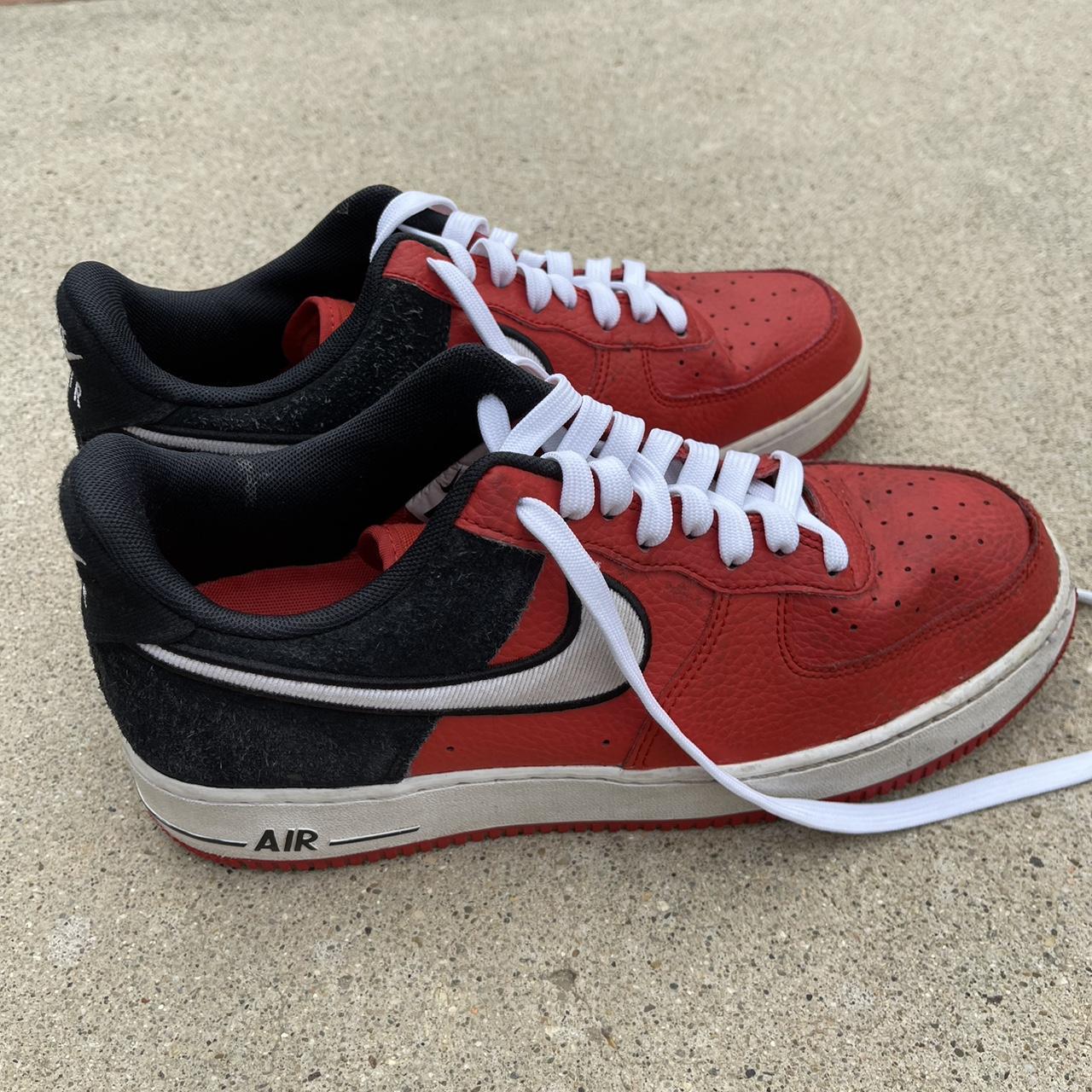 Nike Men's Red and Black Trainers | Depop