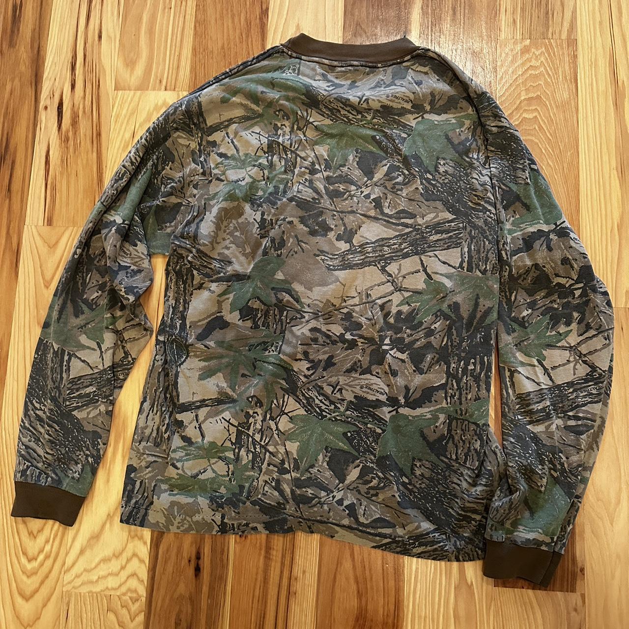Vintage Realtree camo long sleeve no tags fits like... - Depop