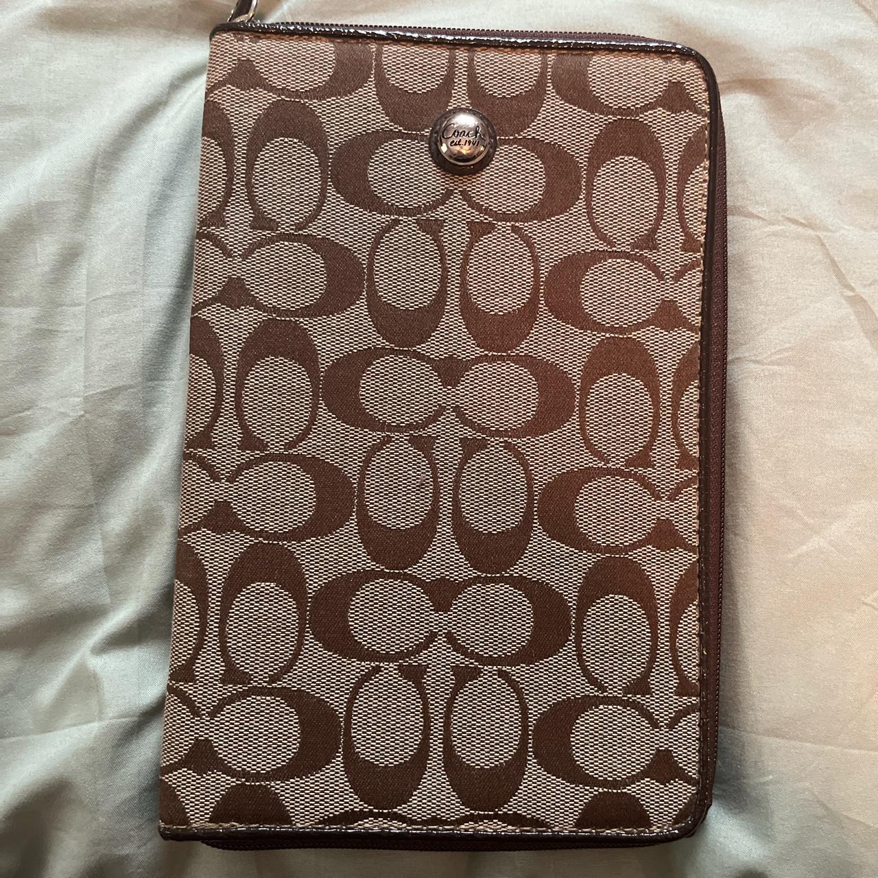 Coach Electronics/tablet case Minimally used! - Depop
