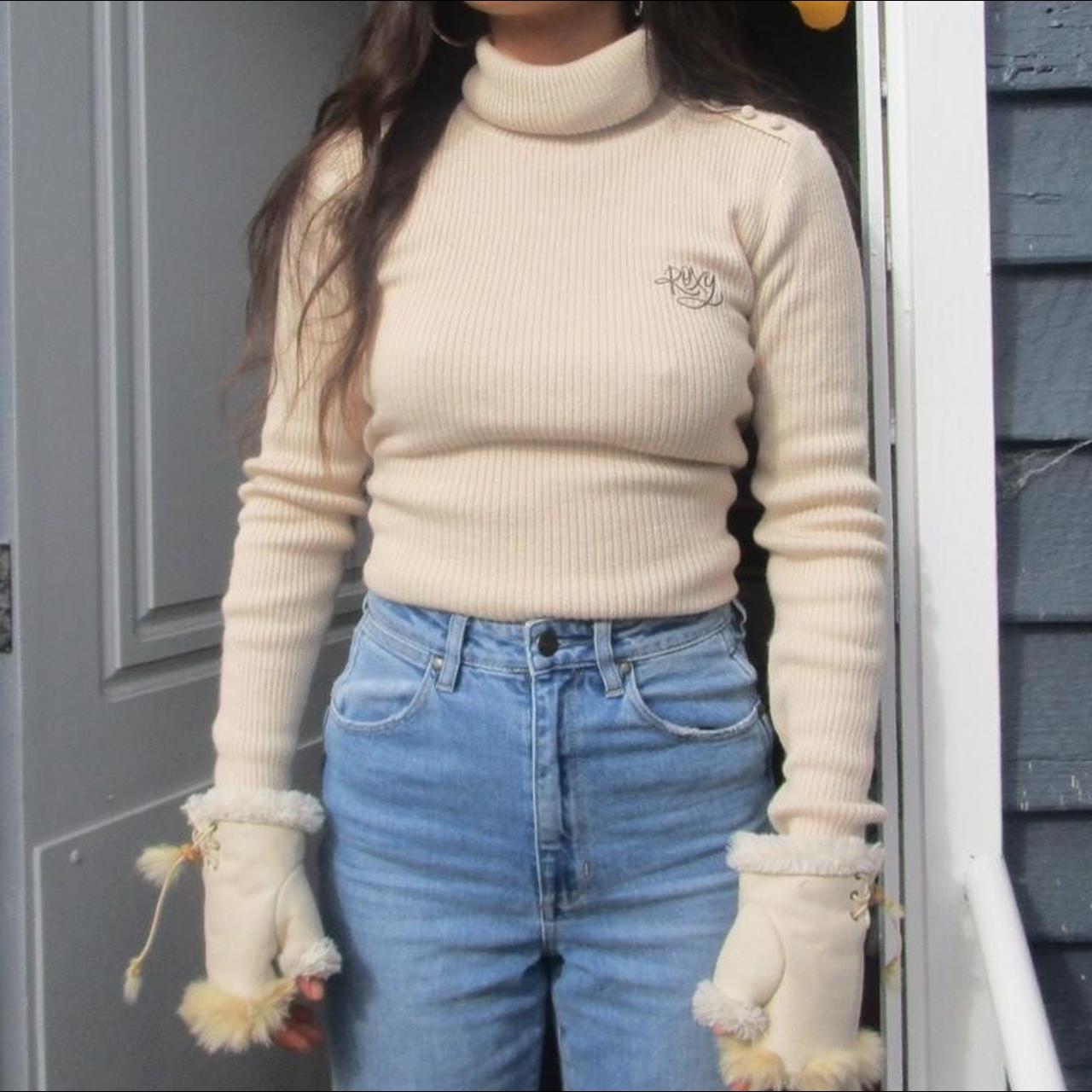 🌺 ROXY FREE shipping on this item cream/ beige... - Depop