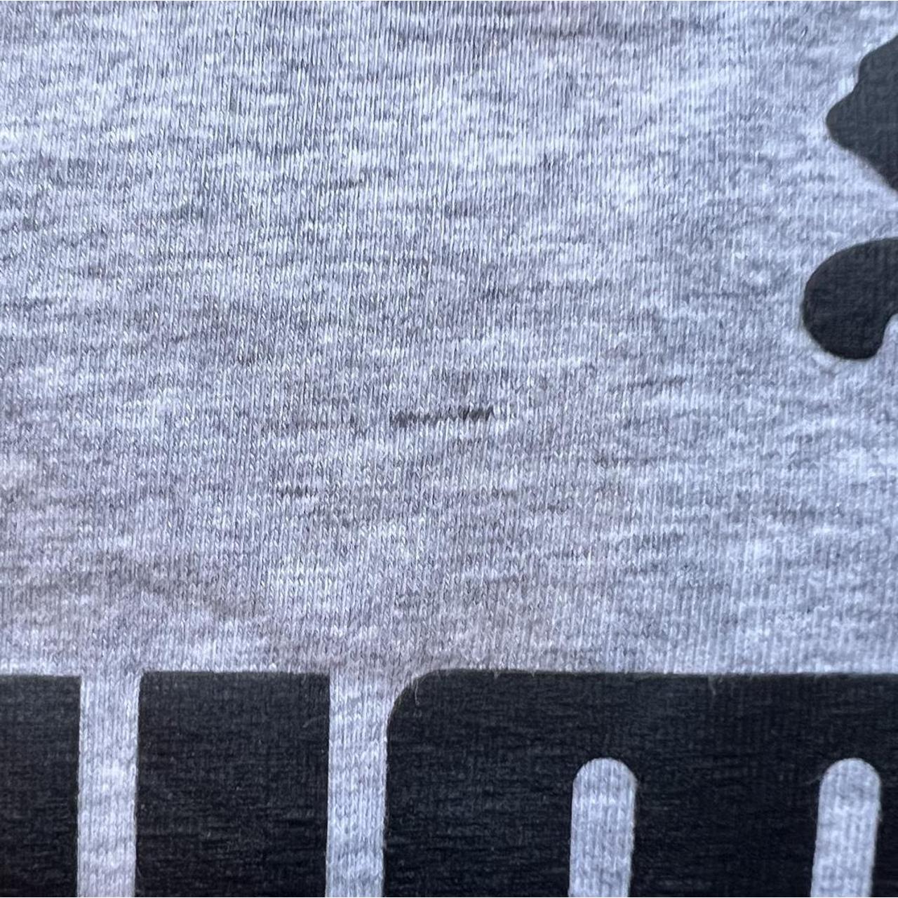 gray puma cropped tee Size: Small - Can fit medium... - Depop