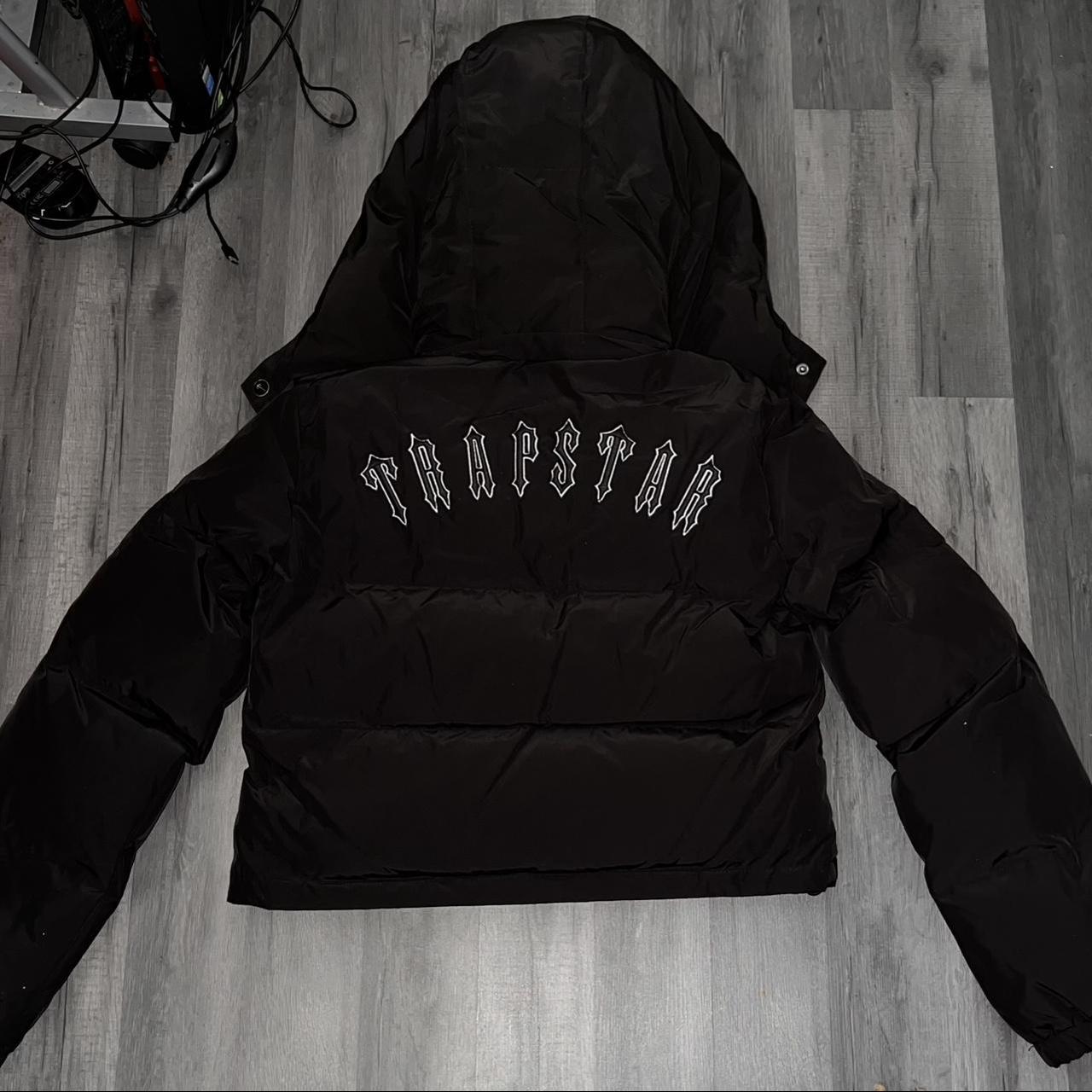 TRAPSTAR WOMENS IRONGATE T PUFFER - Black SEND... - Depop