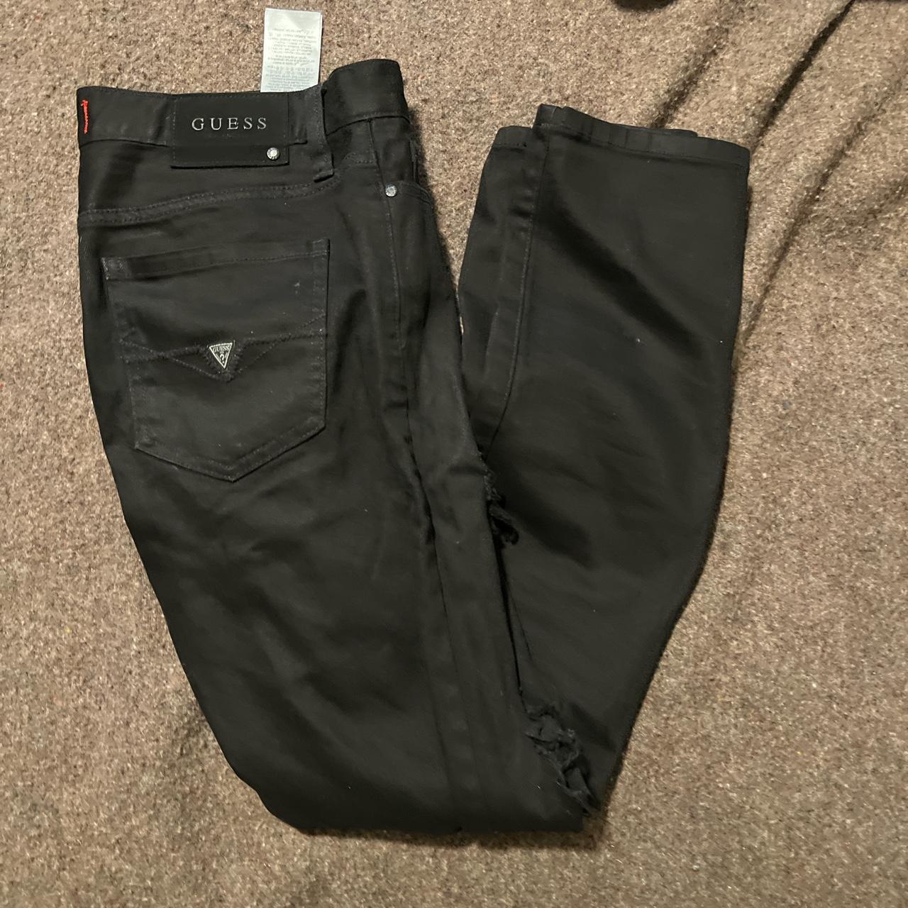 Black guess pants w ripped knees Skinny 33x32 - Depop