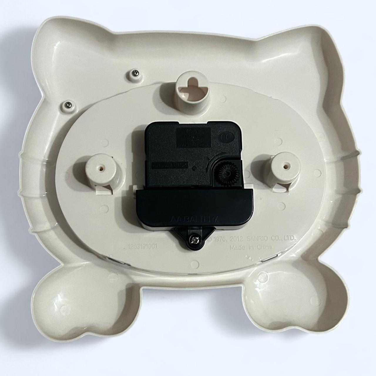 Authentic 2000s Y2k Hello Kitty Sanrio digital clock... | Depop