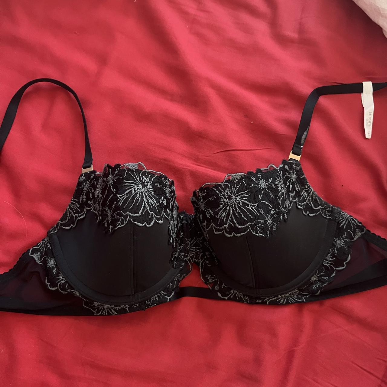 lace pattern bra no padding, flattering fit. size... - Depop