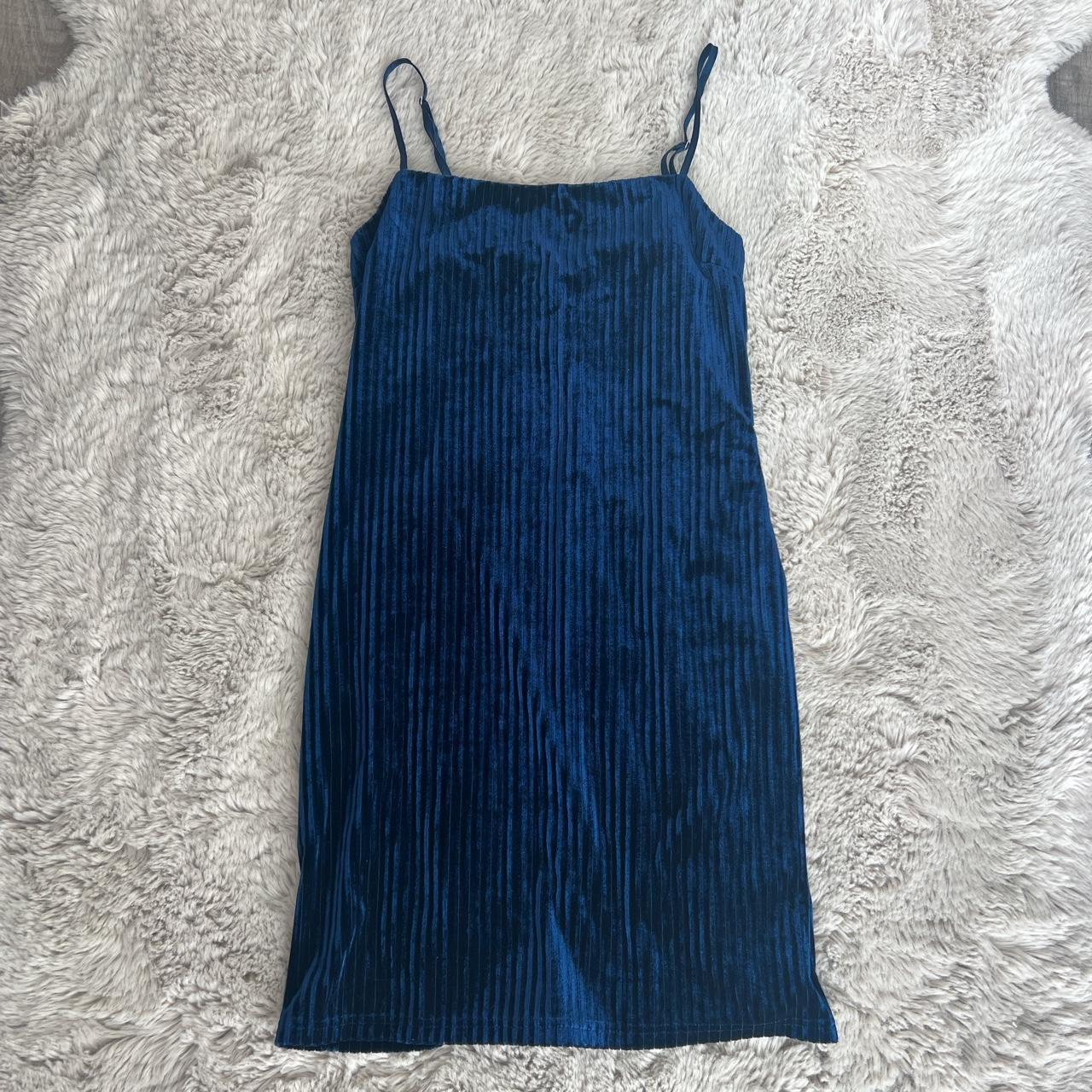 Blue ribbed bodycon shift dress, comes with internal... - Depop