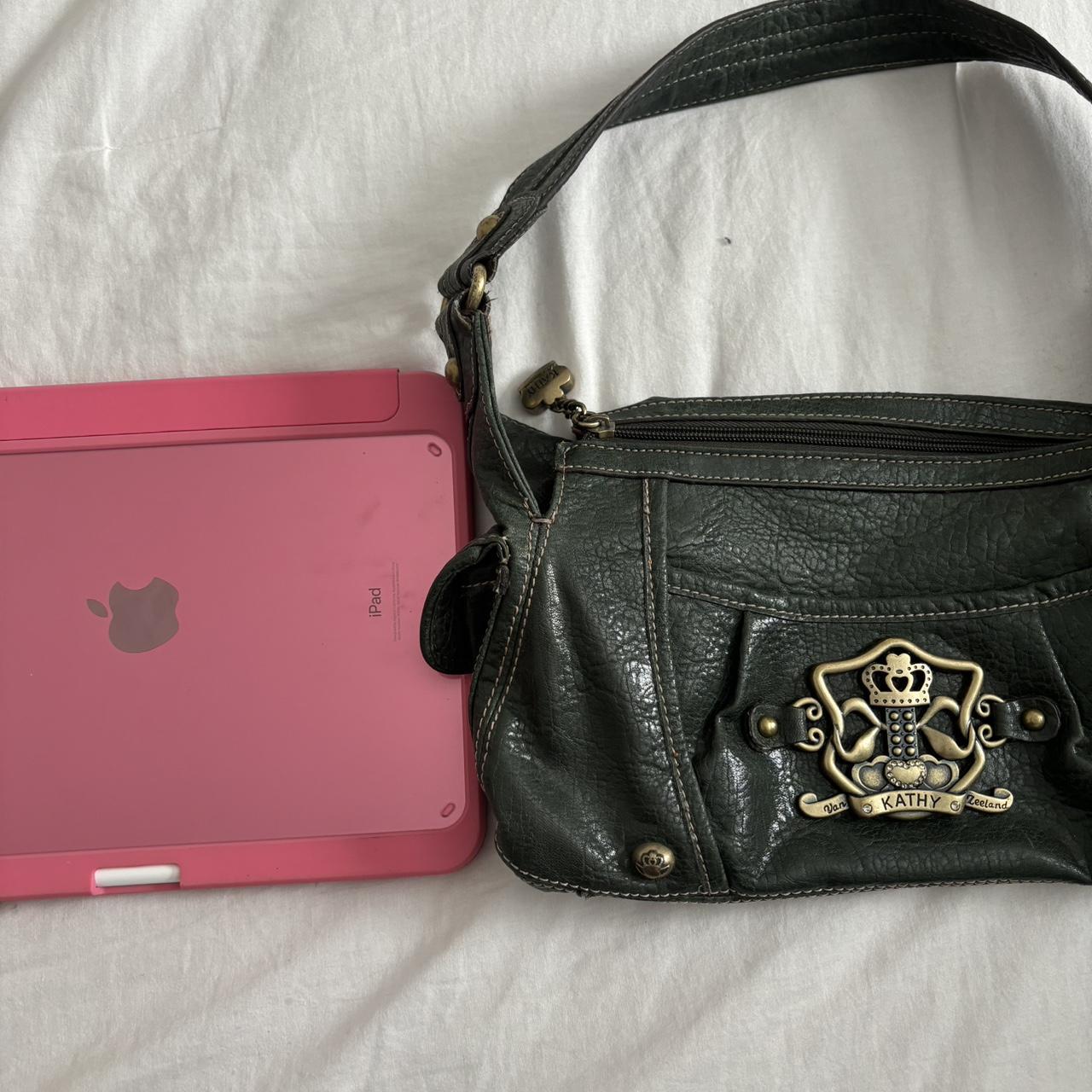 super cool green Kathy purse. Has a 2000s vibeee 💋... - Depop