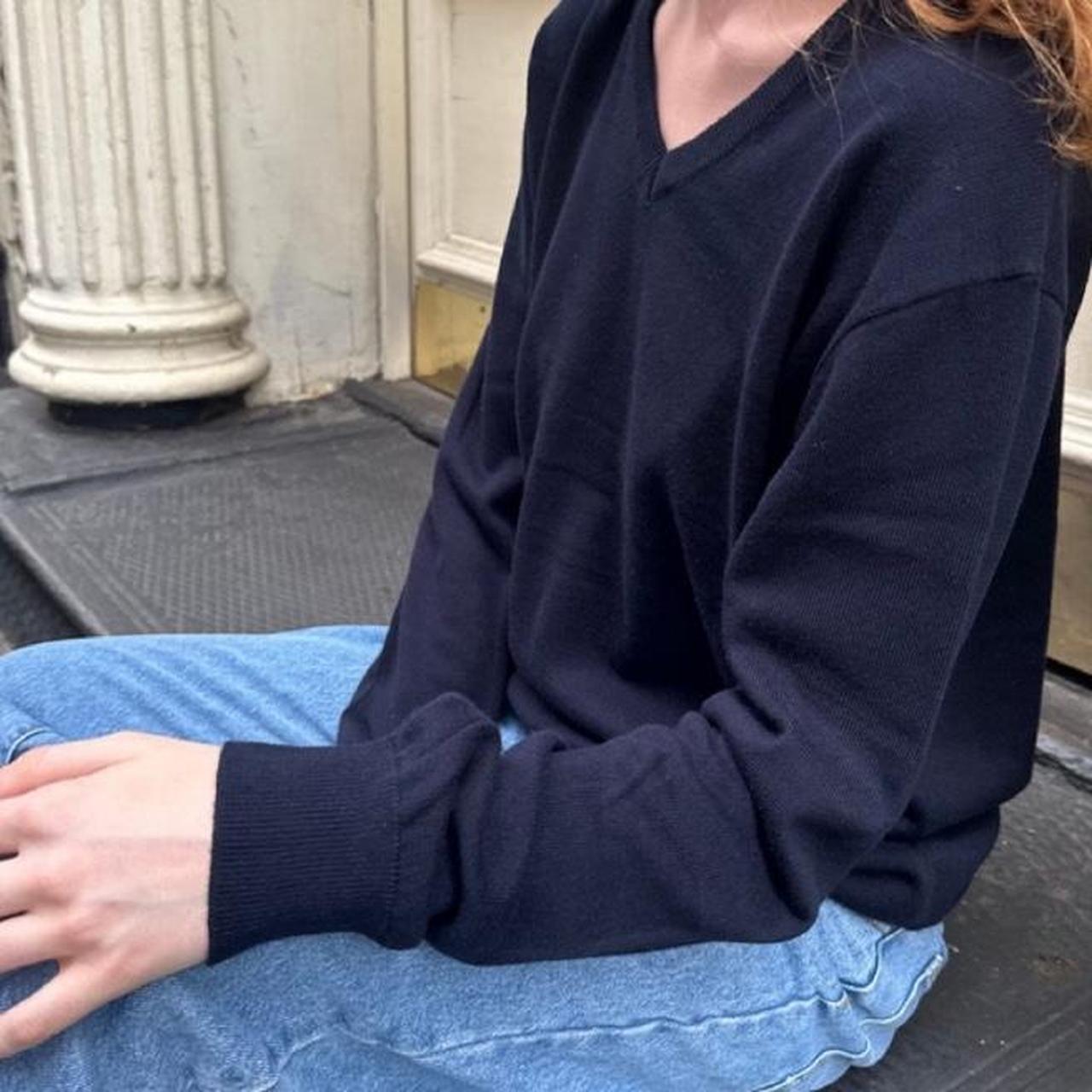 Brandy Melville V neck Navy sweater In perfect... - Depop