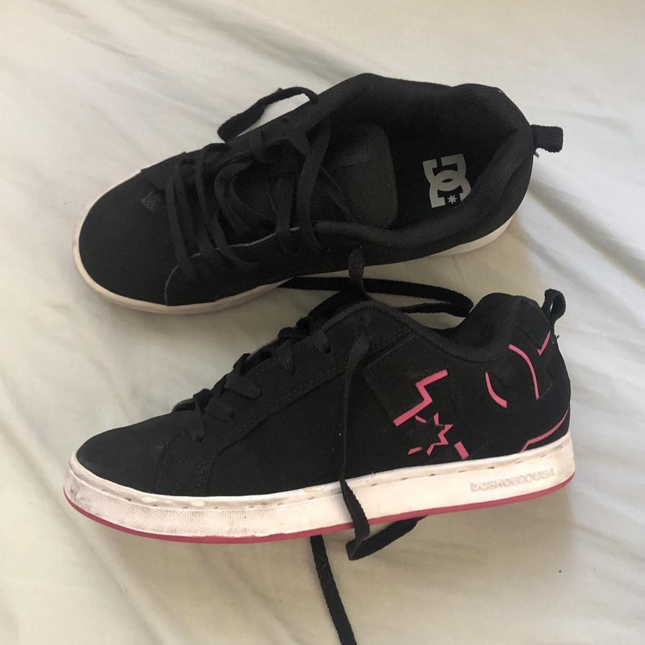 DC Shoes Women's Trainers | Depop