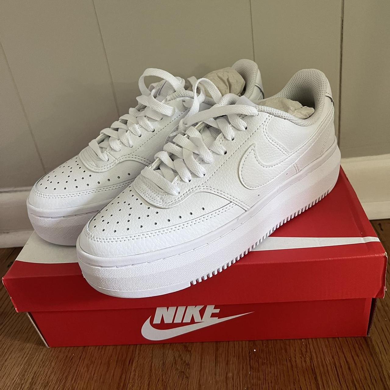 Nike Women's White Trainers | Depop