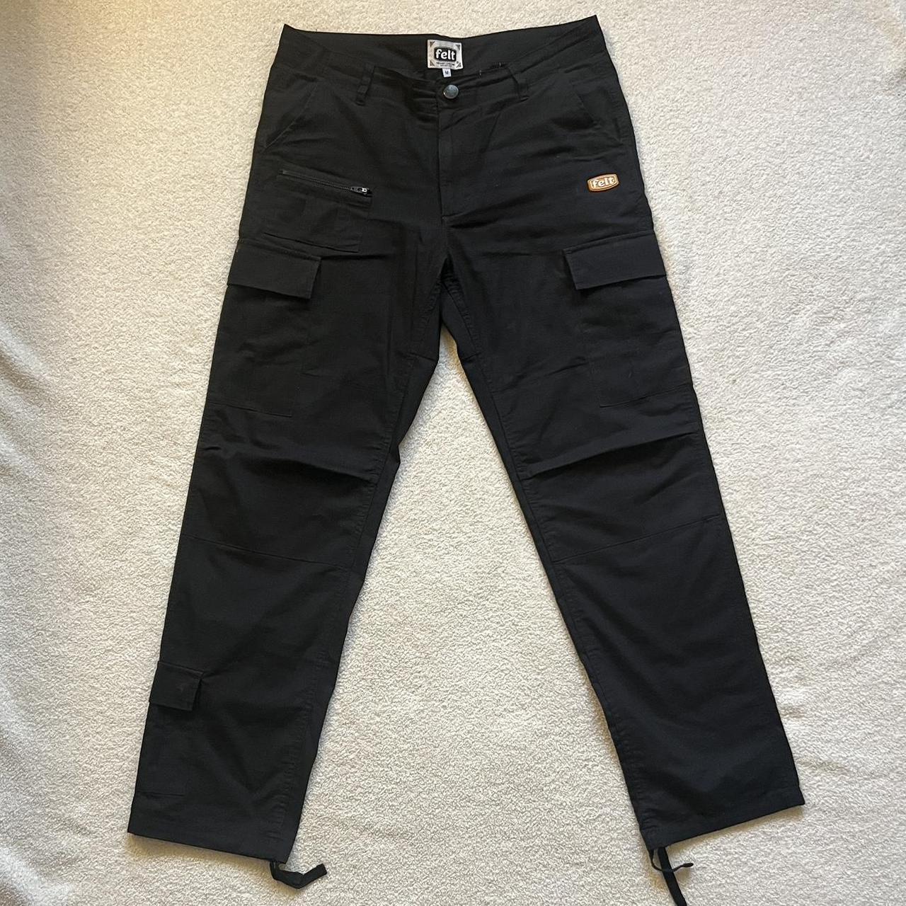 FELT black field cargo pants #felt #cargo #black - Depop