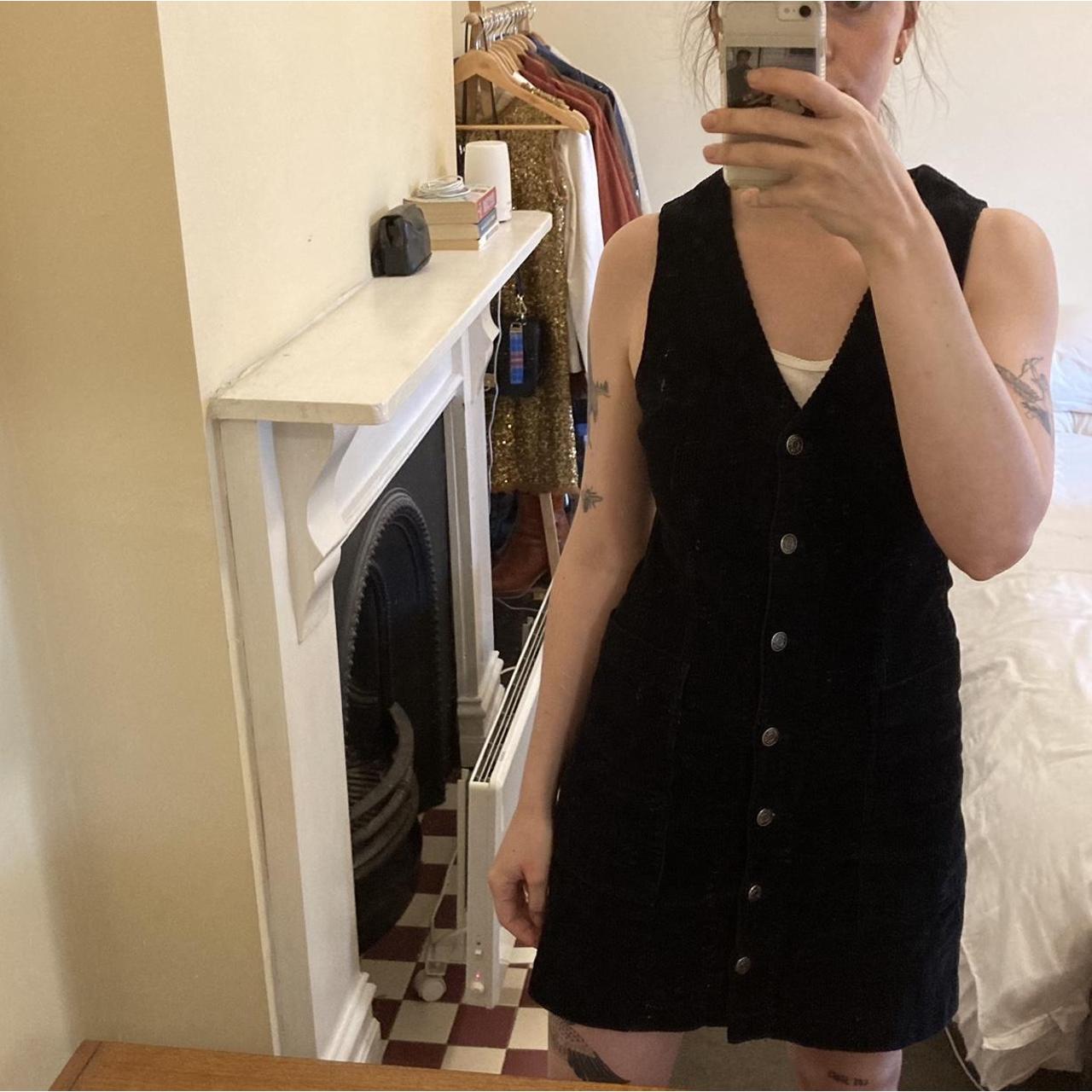 Glassons cord dress 60s style button up Pictured on... - Depop