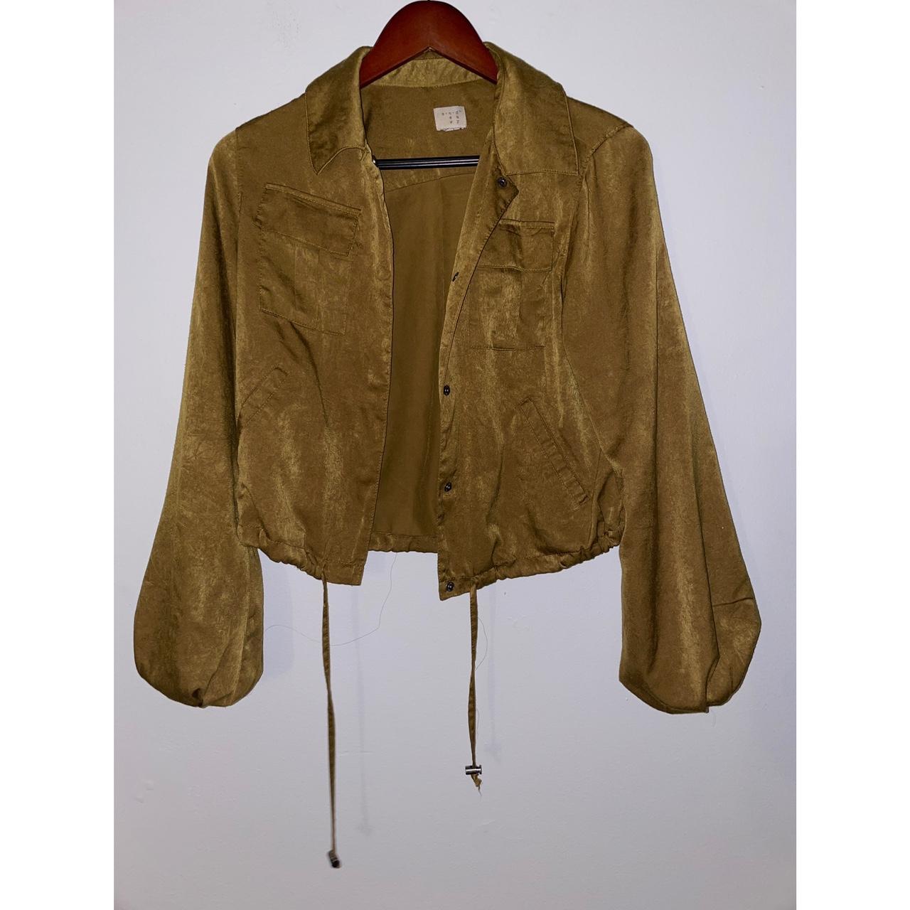 Oversized small light cropped jacket - Depop